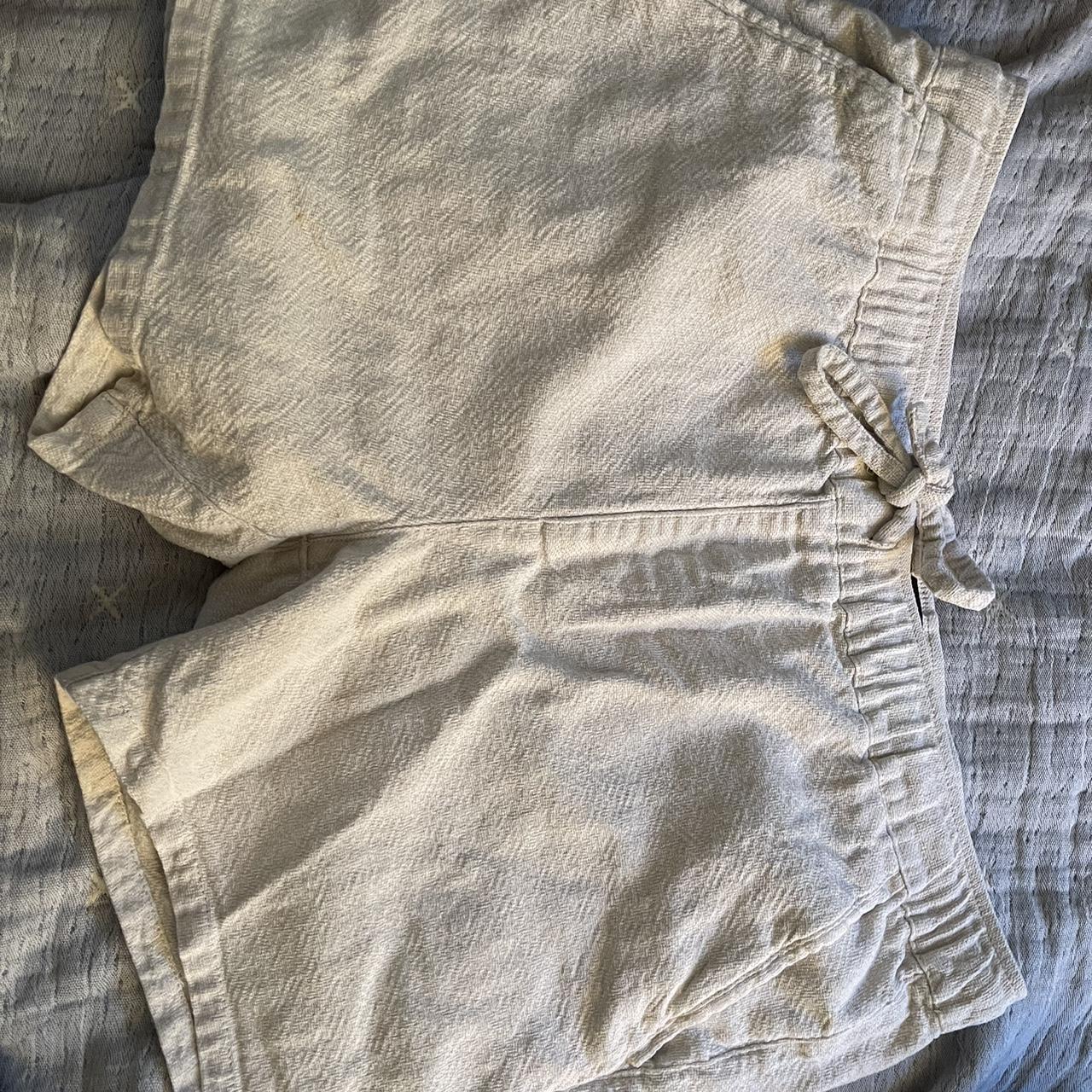 ASOS Men's Cream and White Shorts | Depop