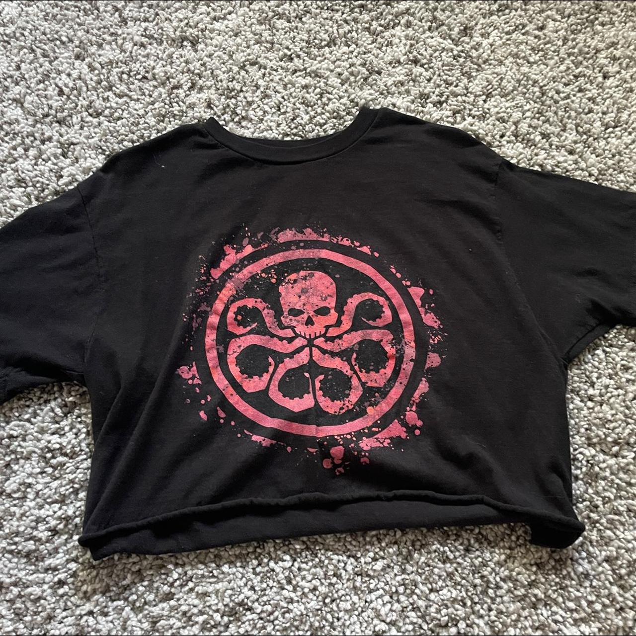 Hot Topic Women's Black and Red T-shirt | Depop