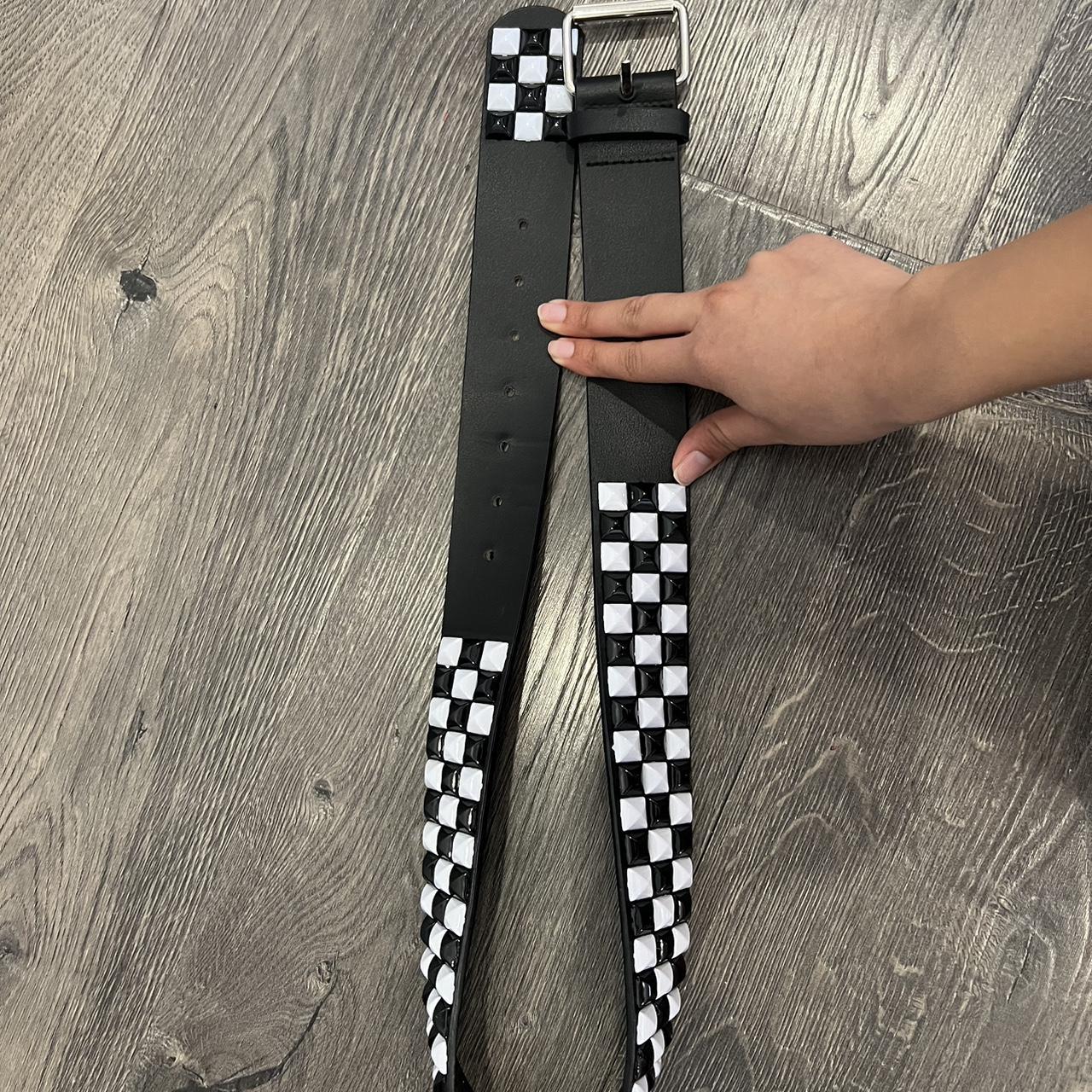 Emo belt ^_^ #emo #hellokitty #grunge #scene #hottopic - Depop