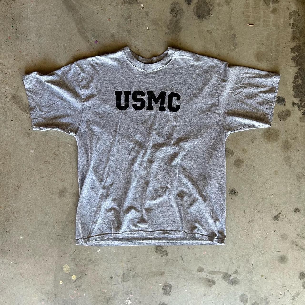 2000’s USMC tee Pit to pit: 24” Body length: 25” - Depop