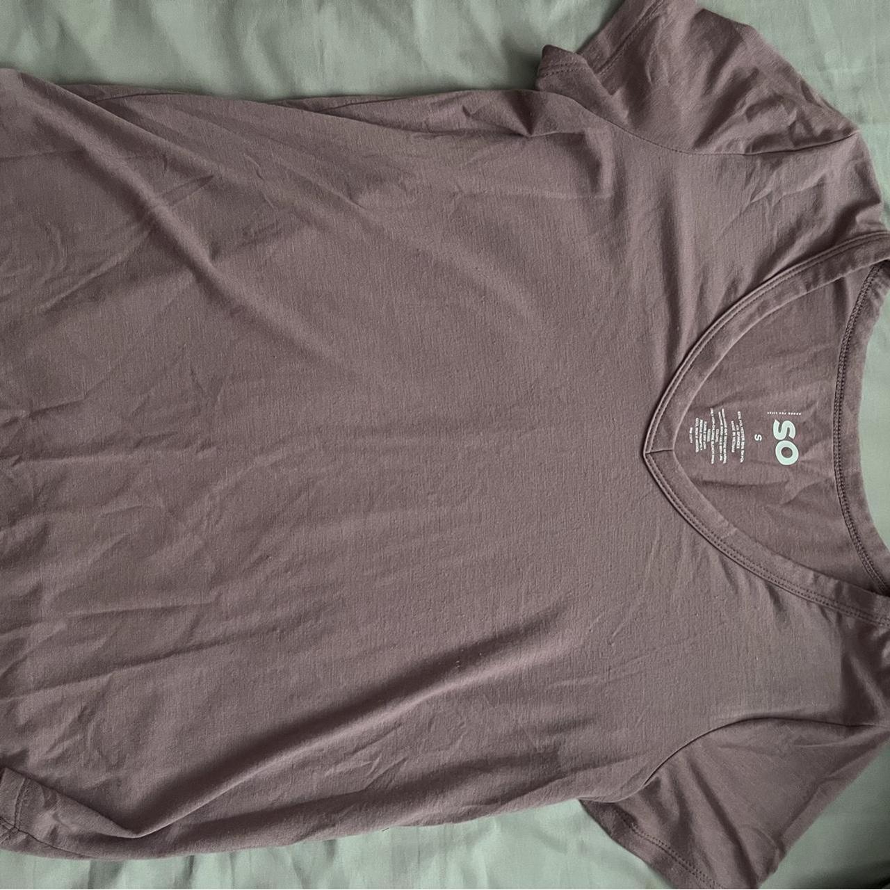 SO Clothing Women's T-shirt | Depop