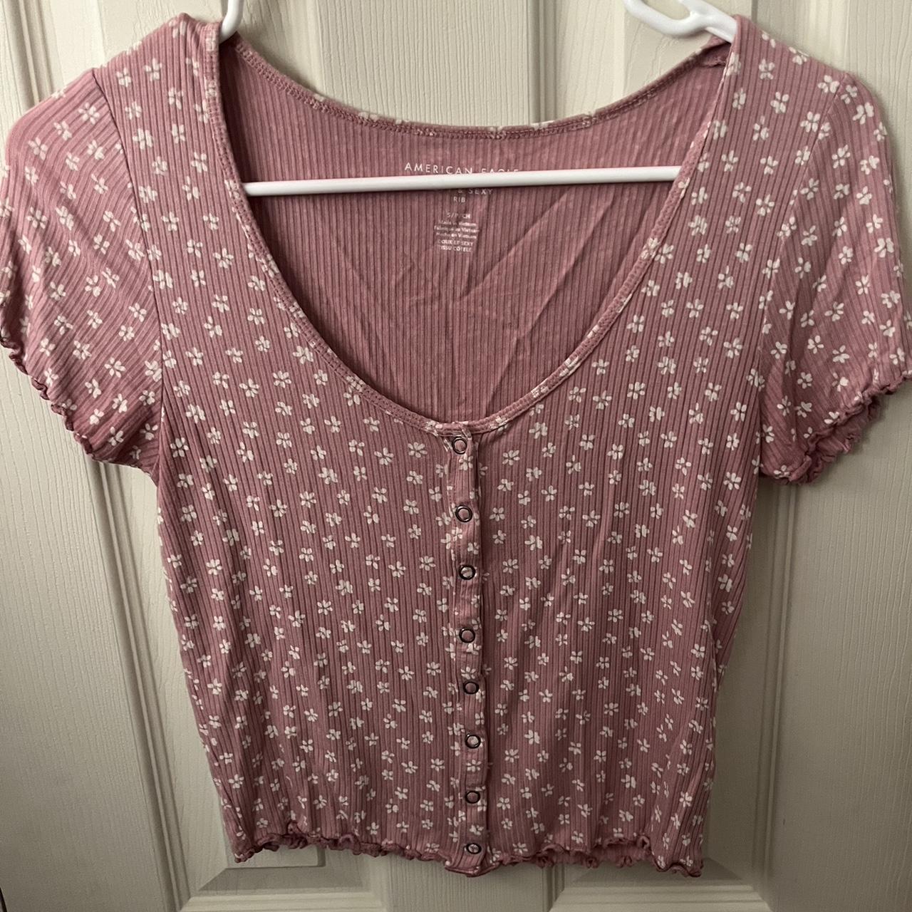 American Eagle Outfitters Women's Pink T-shirt | Depop