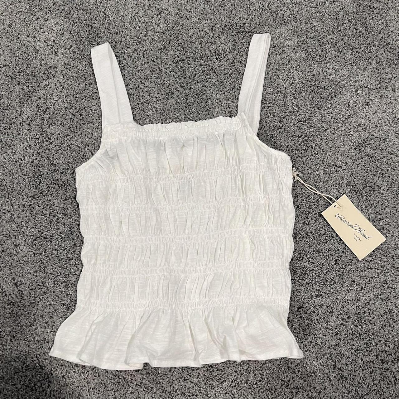 Universal Thread Women's White Vest | Depop