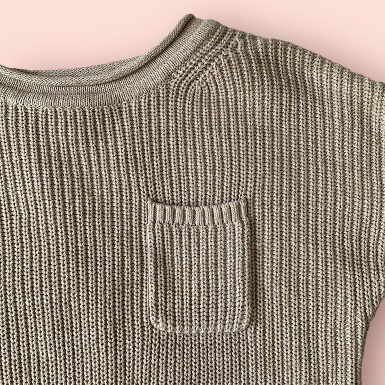 GAP cable knit cropped knitted jumper Tan / beige... - Depop
