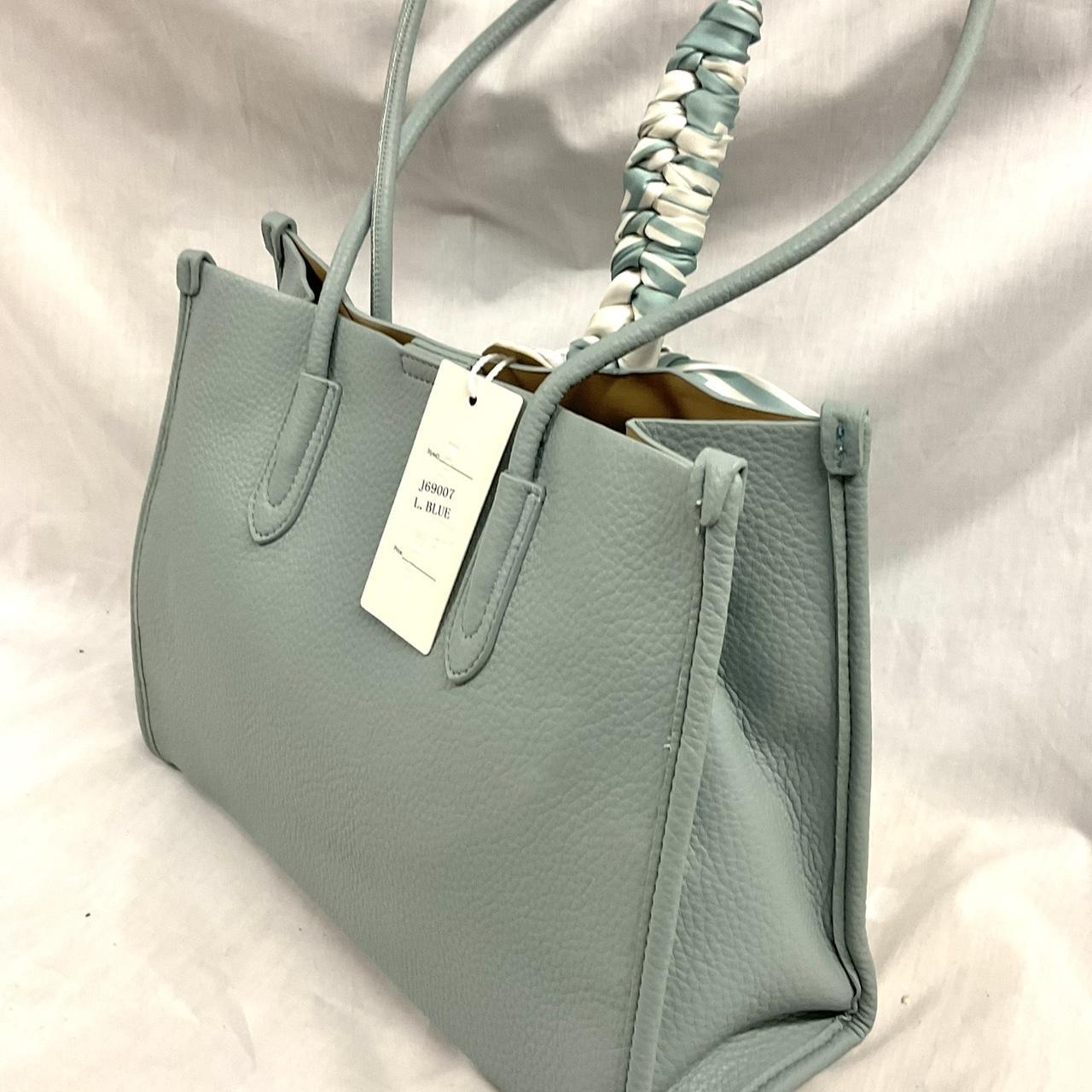 A gorgeous light blue shoulder bag super new seasons... - Depop