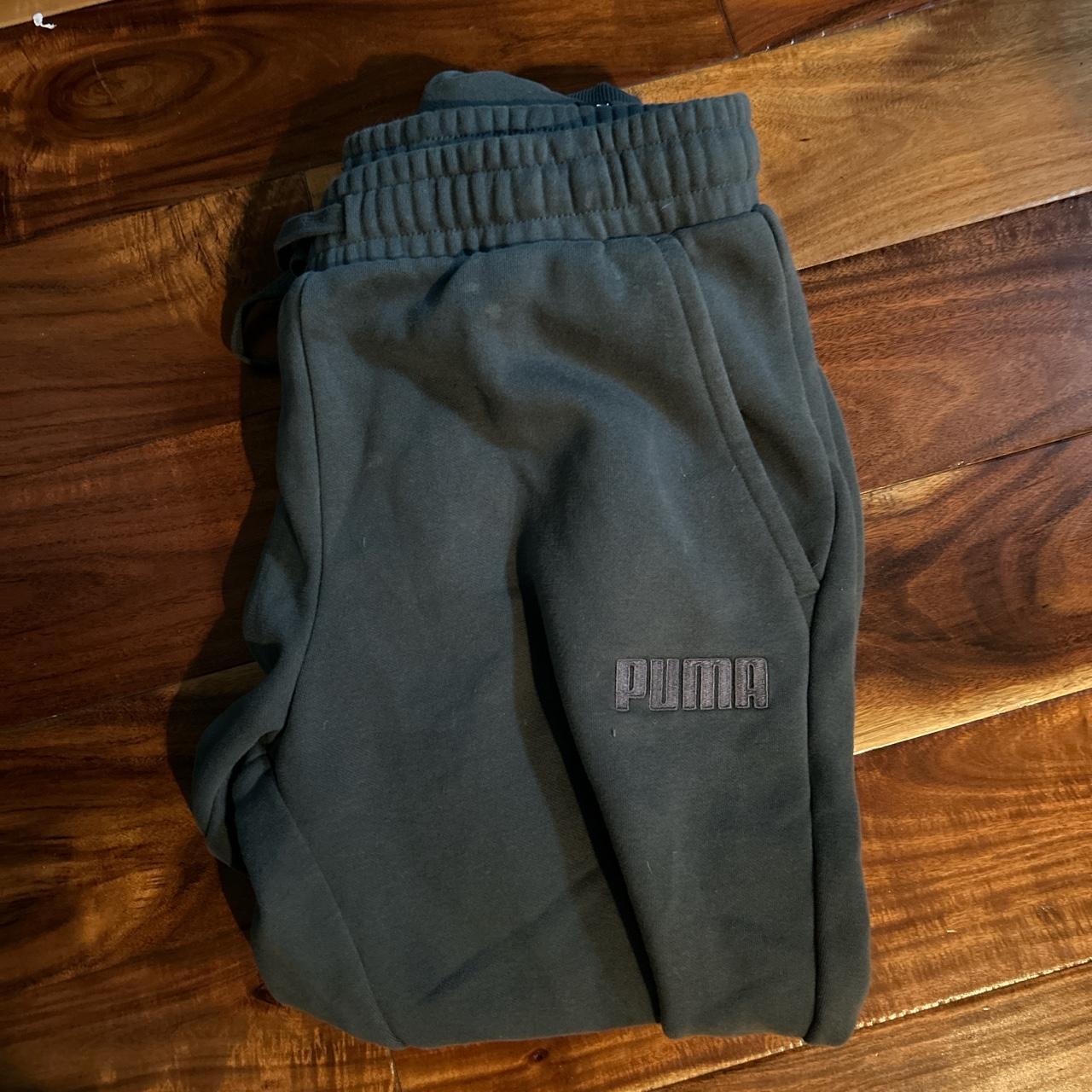 Youth Large grey puma... - Depop