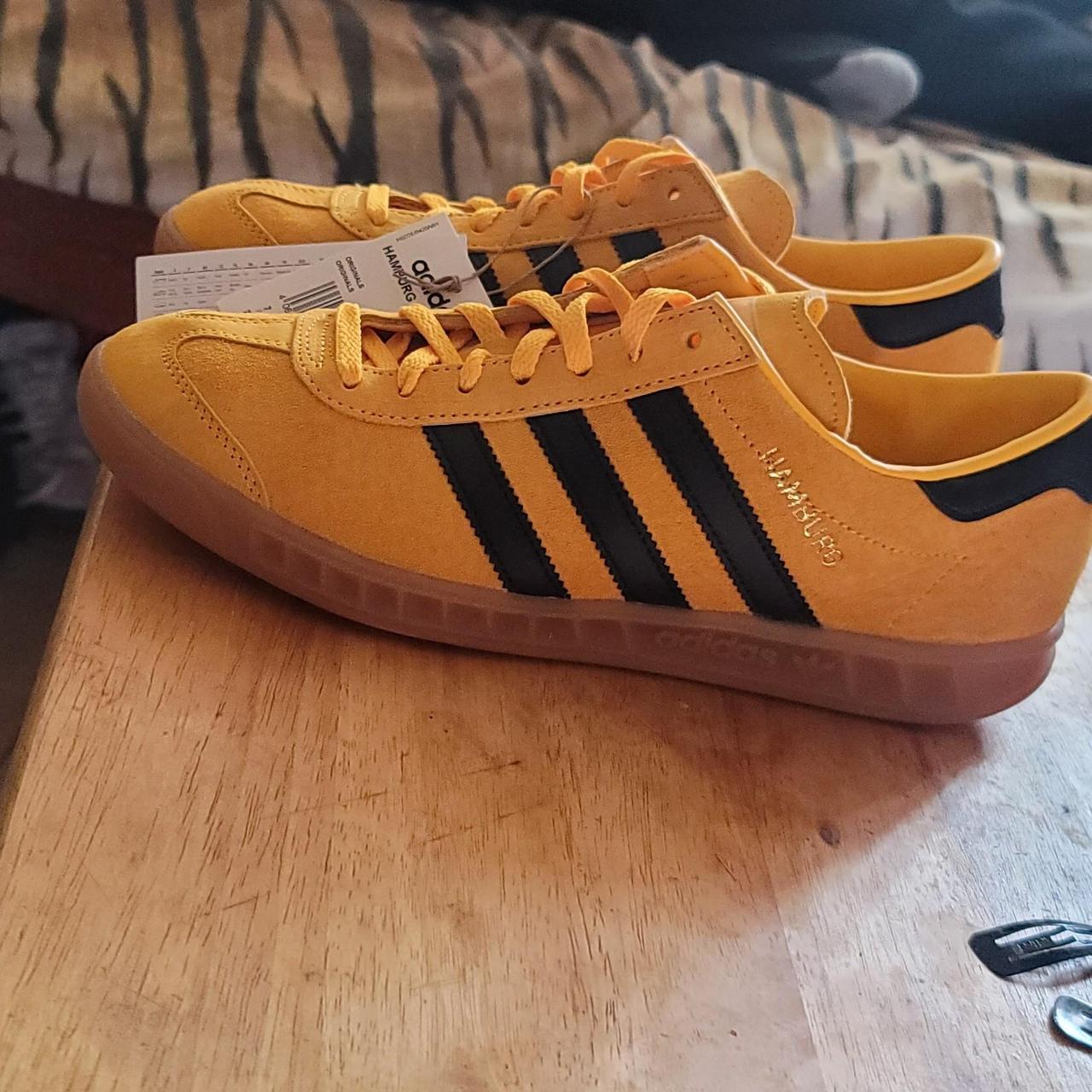 Adidas Originals Men's Black and Yellow Trainers | Depop