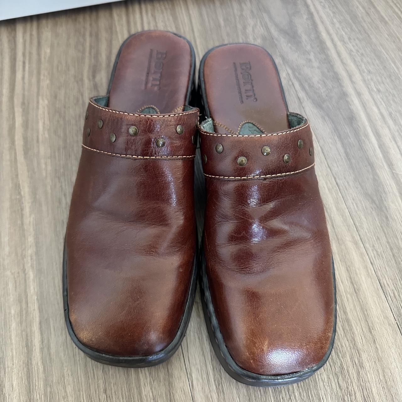 clogs!! these are super comfy, and a size 7W… cute... - Depop