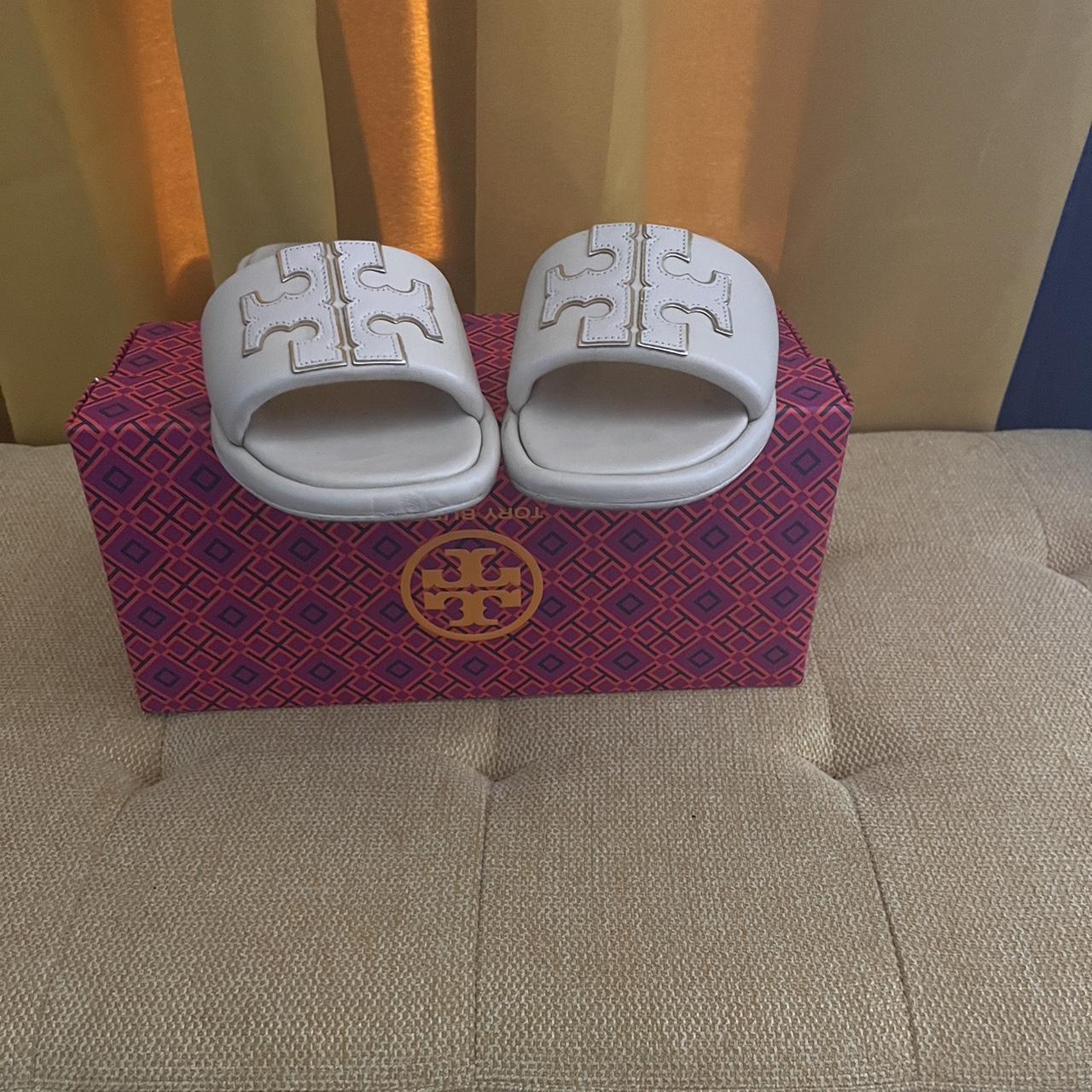 Tory Burch Women's Cream Slides | Depop