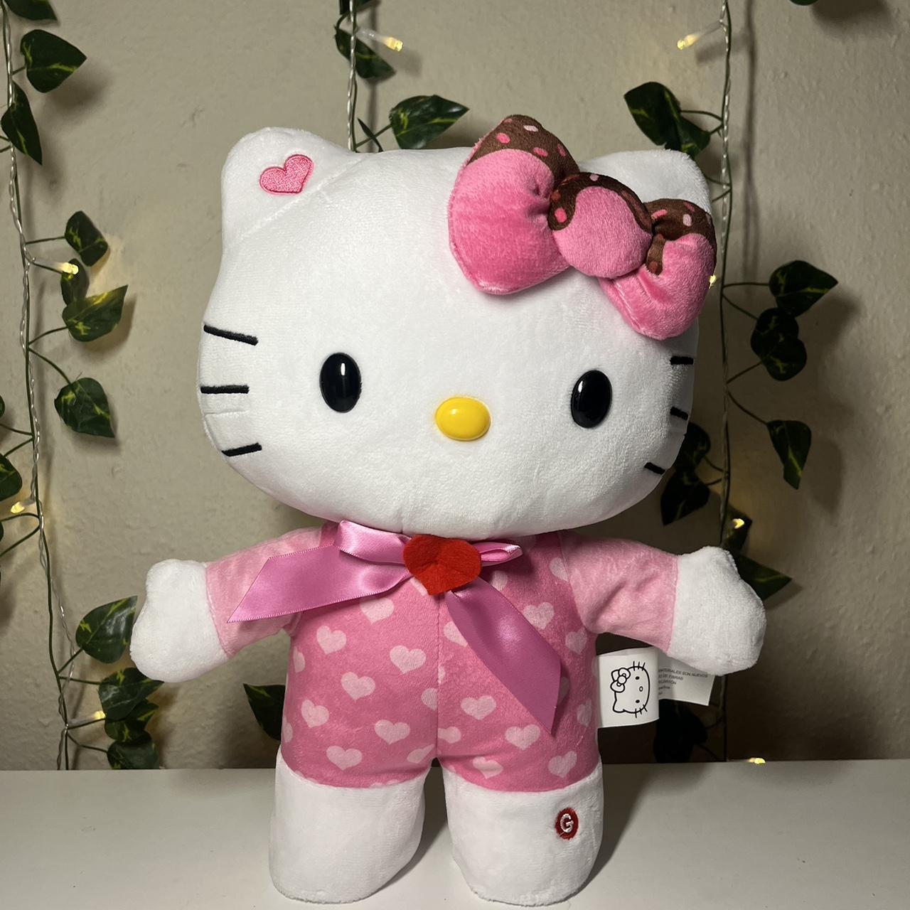 HELLO KITTY VALENTINES DAY SIDE STEPPER COLLECTION... - Depop