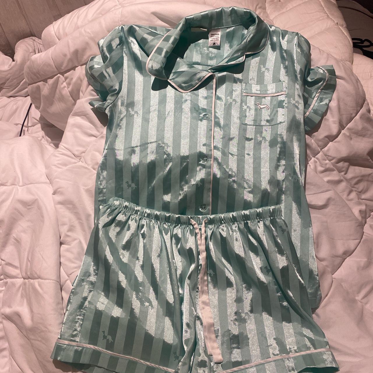 peter alexander pjs jnr 14 but would fit women’s xs - Depop