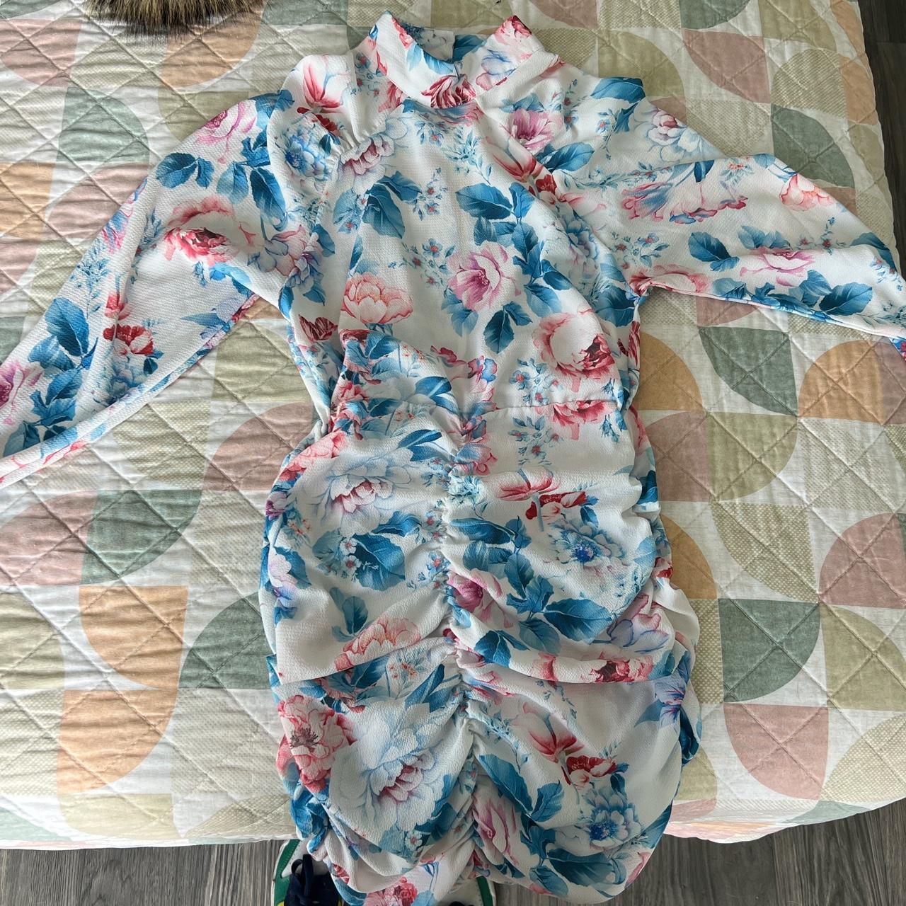 Boohoo Women's White and Pink Dress | Depop