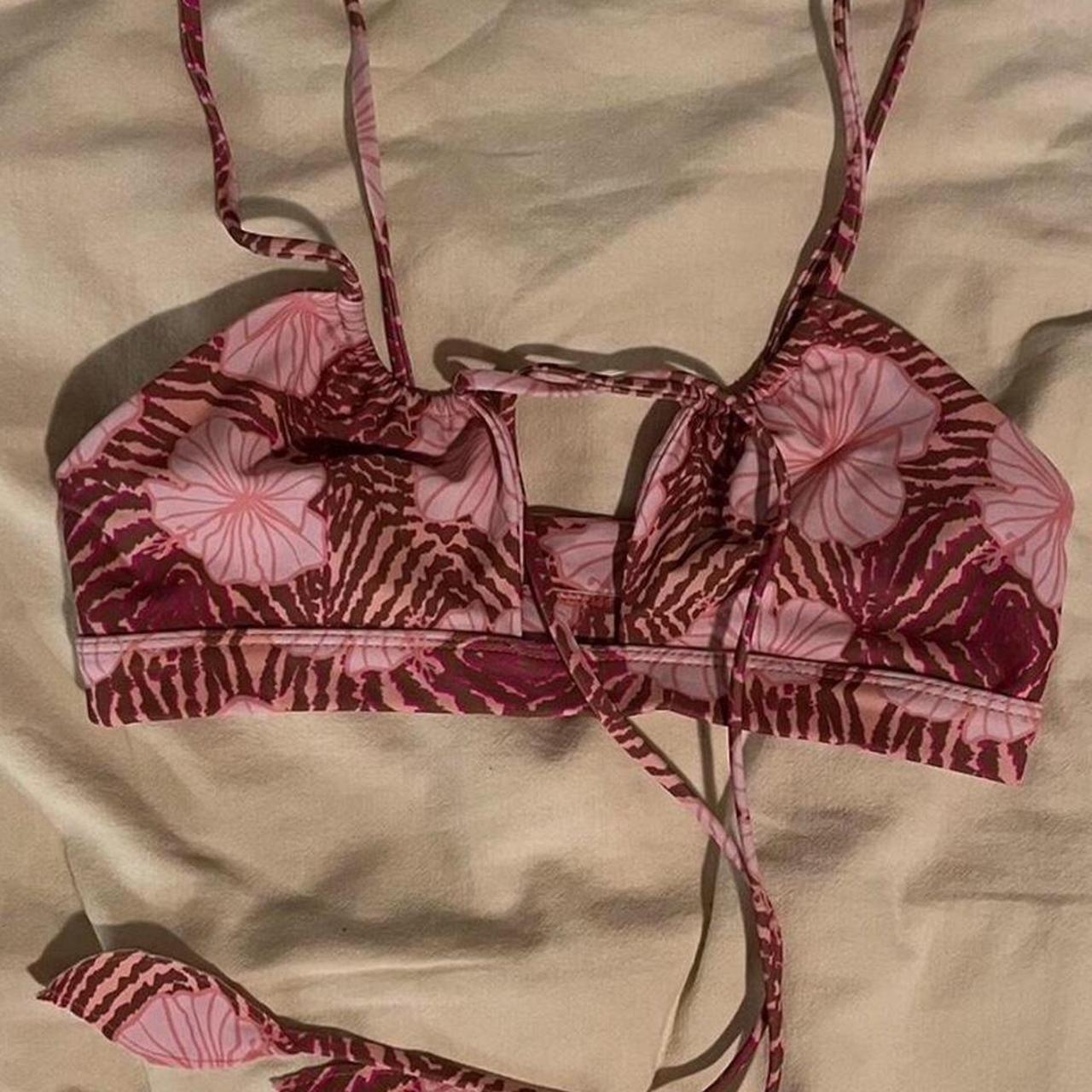 Benoa- Wild thing Ari top size Med Willing to... - Depop