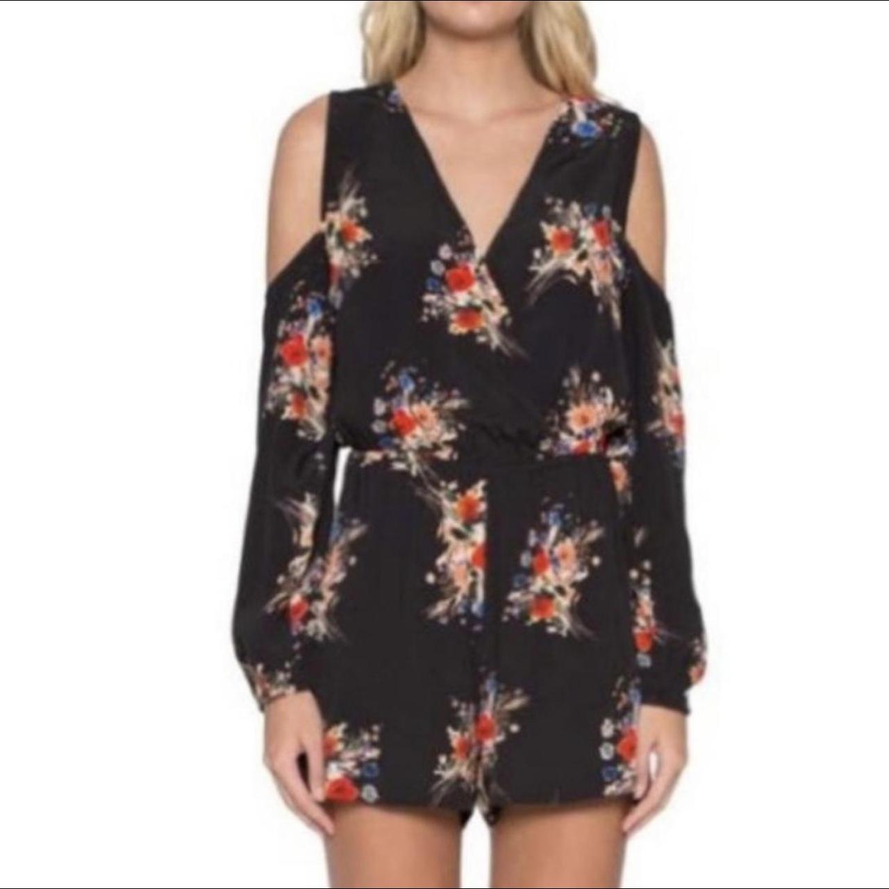 Willow & Clay opened shoulder romper Size XS NWT - Depop