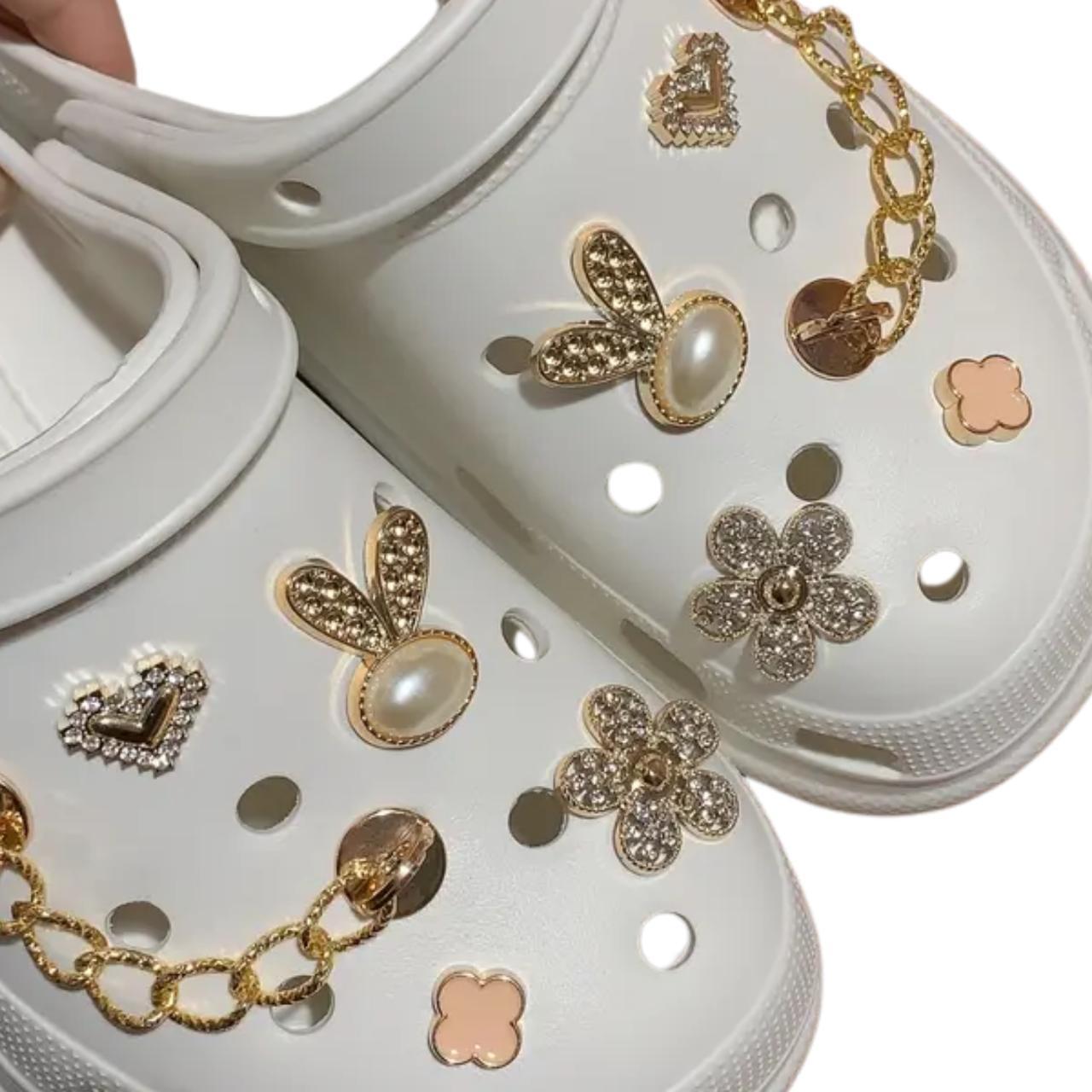 These beautiful 10 pieces luxury Rhinestones croc... - Depop