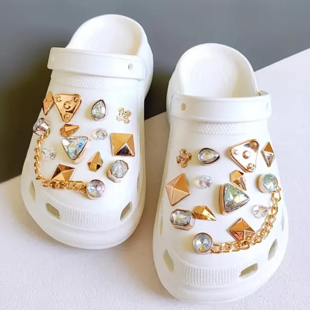 These beautiful 26 pieces luxury Rhinestones croc... - Depop