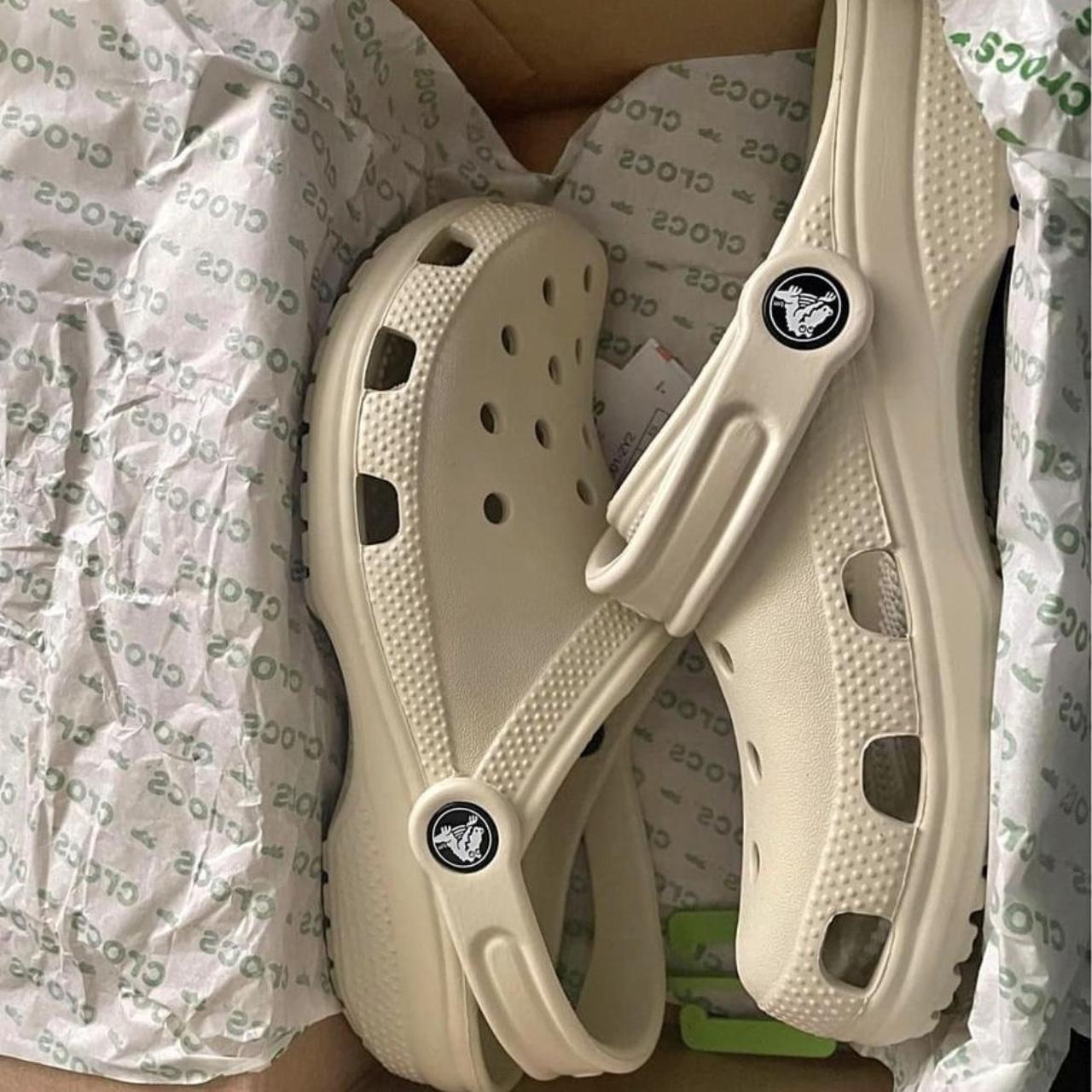 Crocs Women's Cream Sandals | Depop