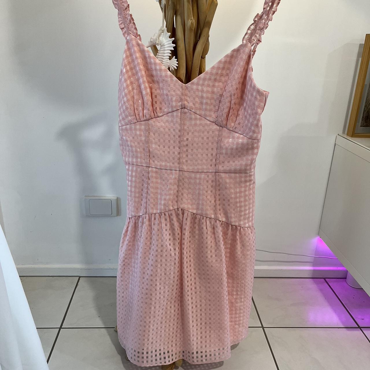 CUE SHEER CHECK ORGANZA DRESS SIZE 8 FREE... - Depop