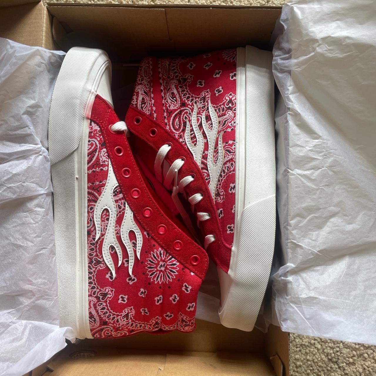 STRAYE Men's Red and White Trainers | Depop
