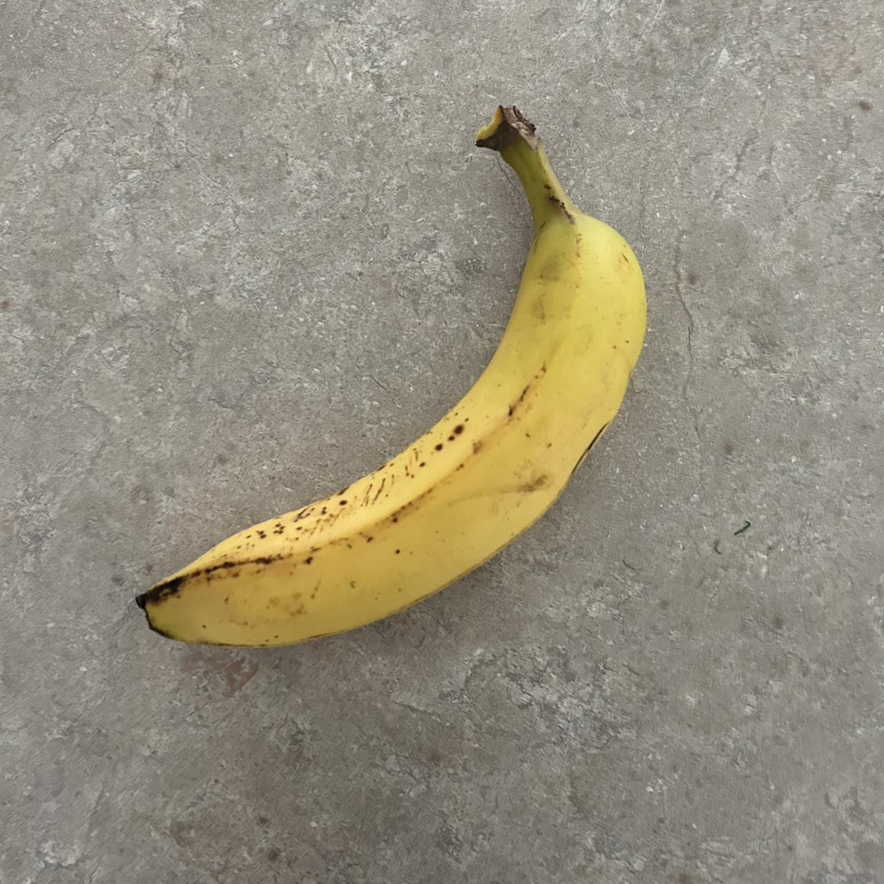 dole banana tap in before it goes bad size... - Depop