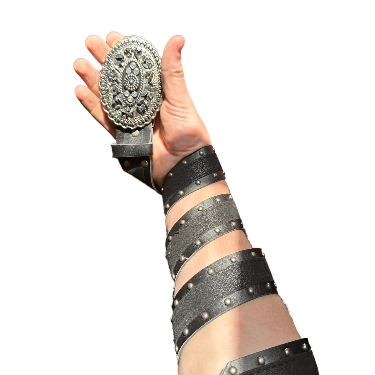 SUPER PRETTY y2k grunge belt. Perfect for the right... - Depop