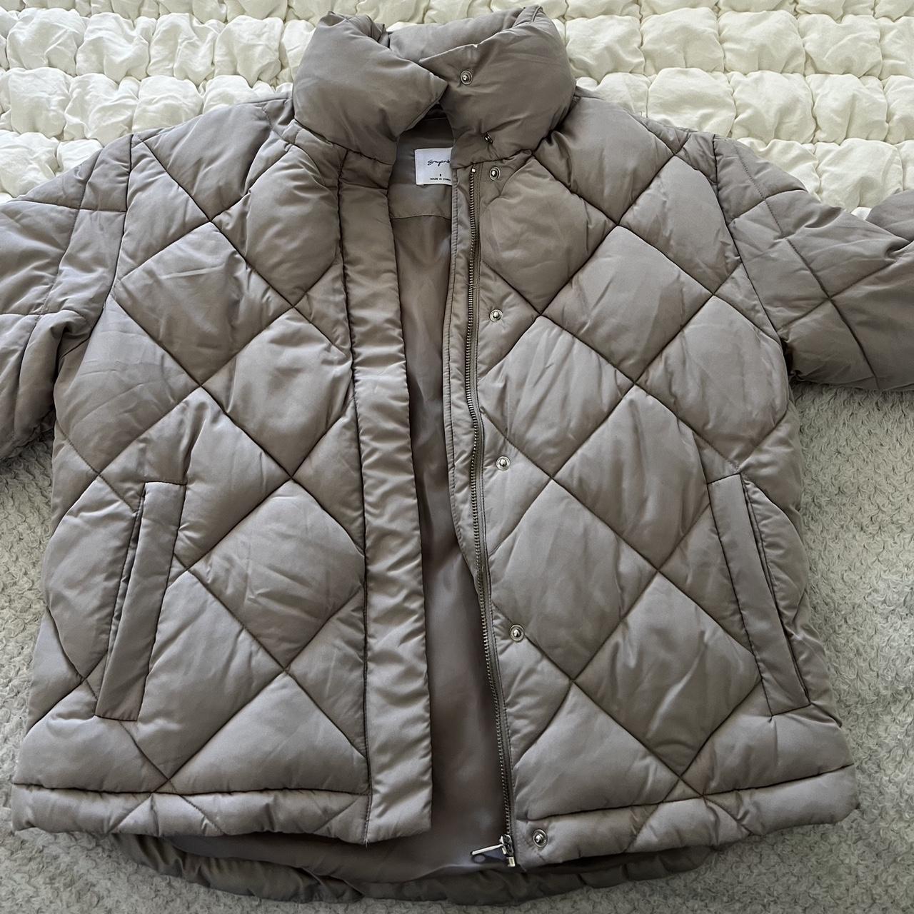 Supre biege oversized puffer jacket • Worn once | Depop