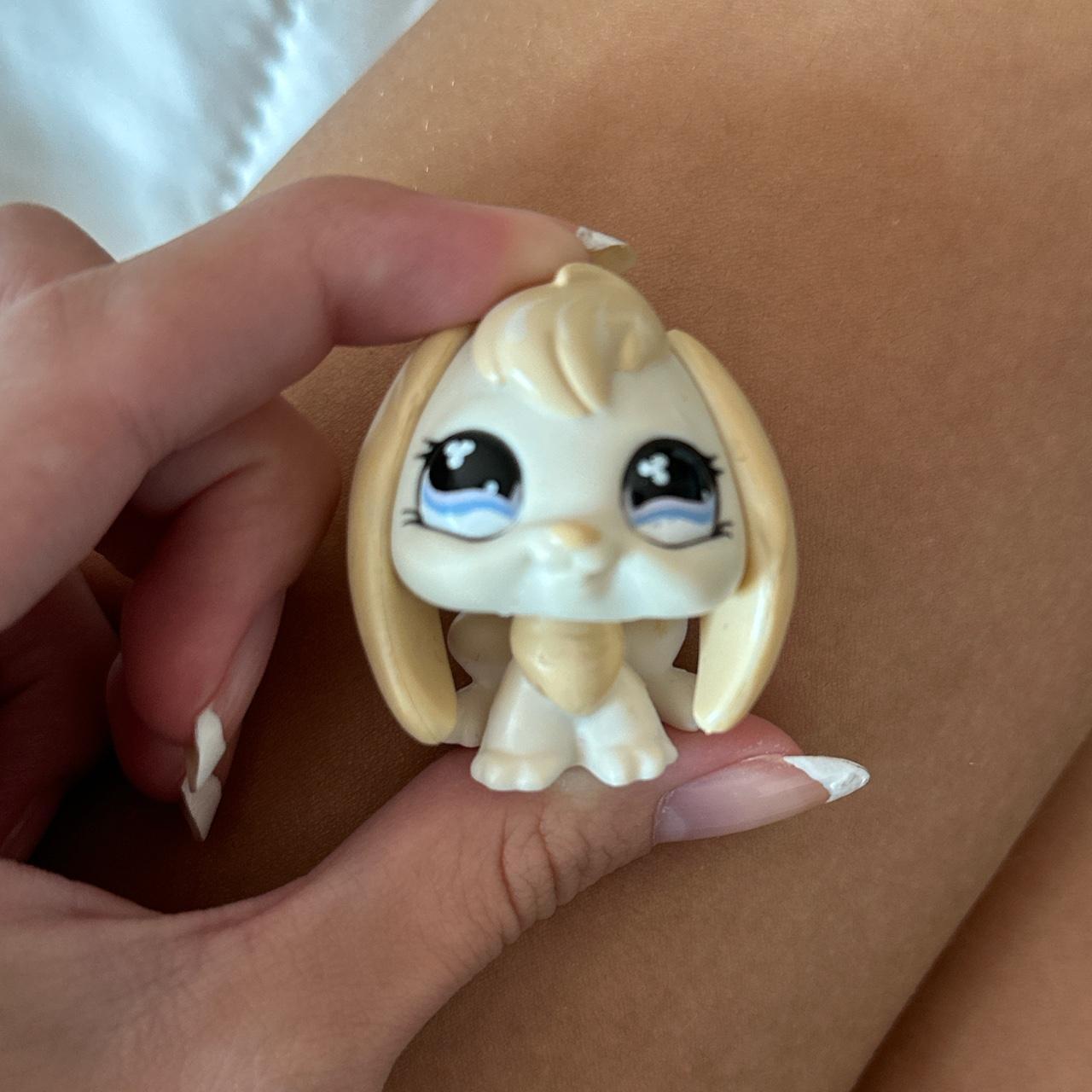 LPS Littlest Pet Shop Bunny Rabbit #542 Authentic... - Depop