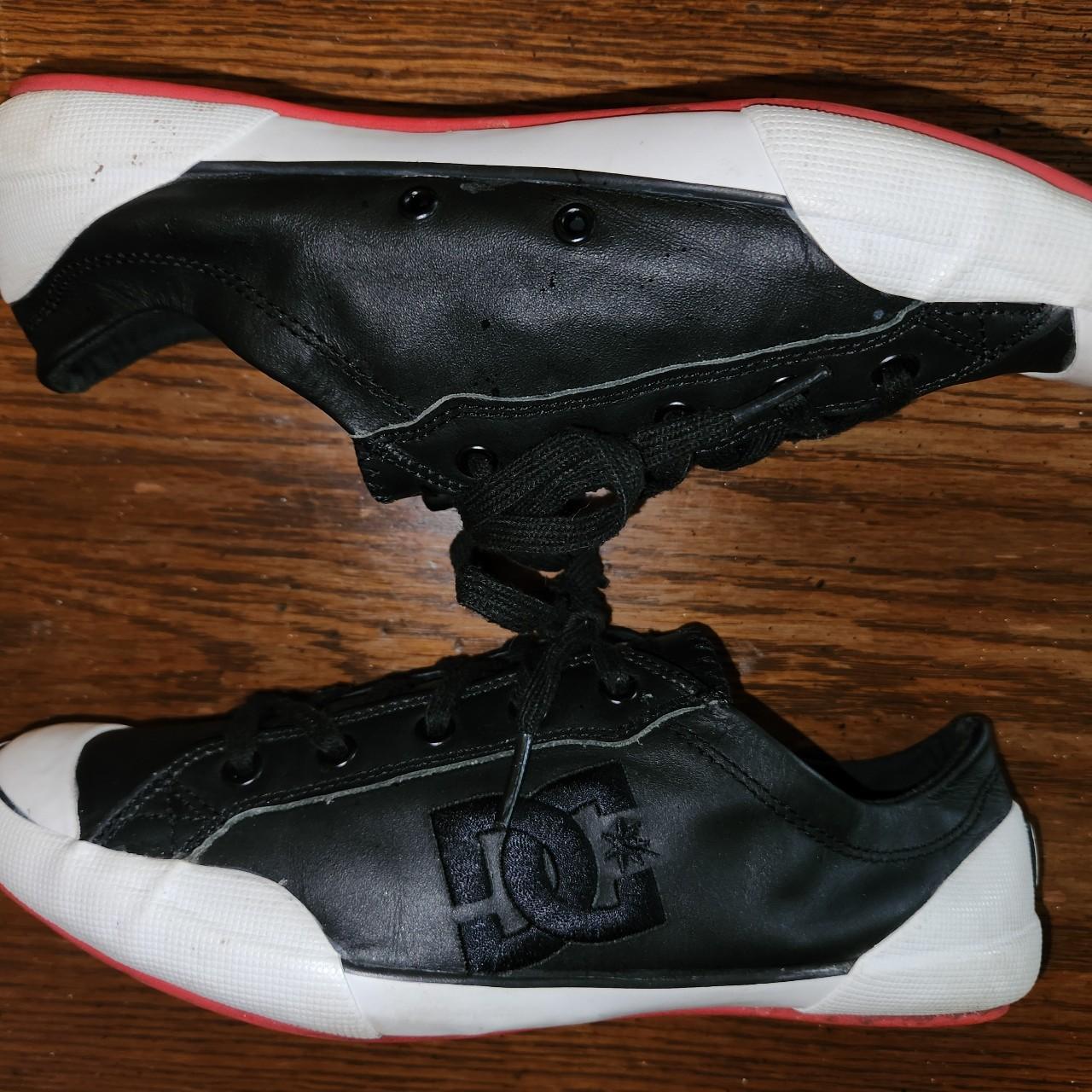 DC SHOES VINTAGE EARLY 2000S LOW PROFILE PREMIUM... - Depop