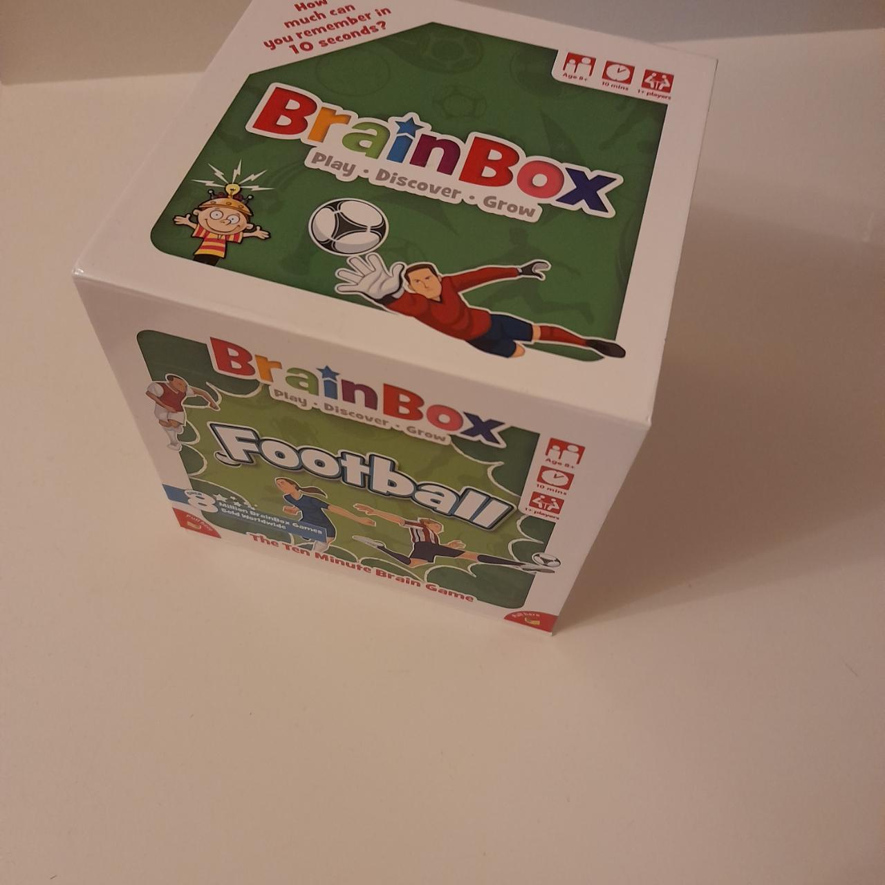 BrainBox Football (2022) | Card Game | Ages 8+ | 1+... - Depop