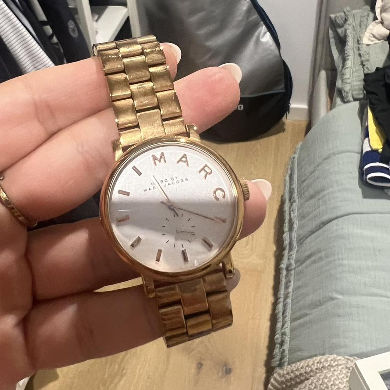 Marc jacobs rose gold watch In good condition but... - Depop