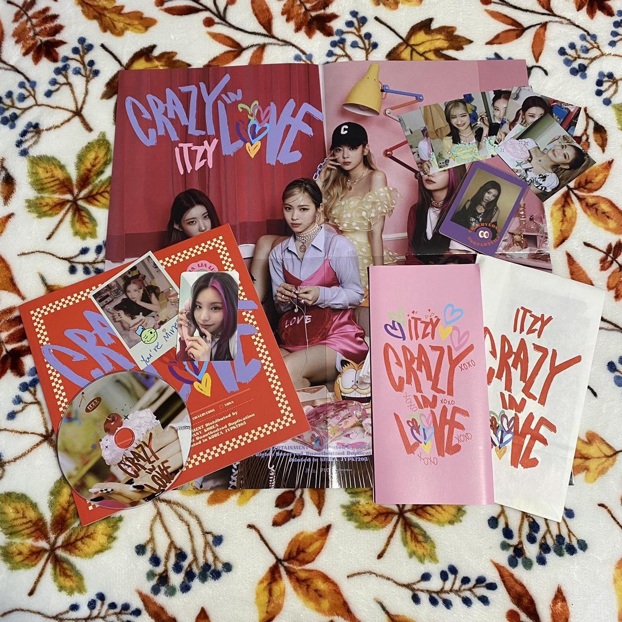 itzy crazy in love album !! lia version !!... - Depop