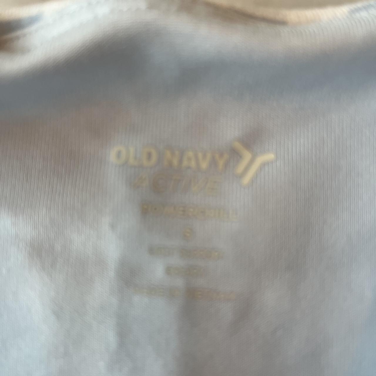 Blue and white gingham workout top form Old Navy. It... - Depop