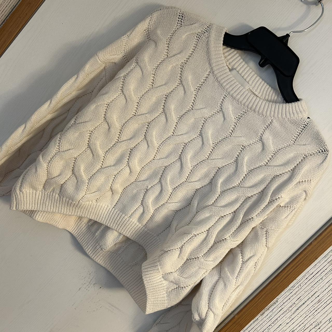 Pink Rose cropped sweater Size medium Never worn - Depop