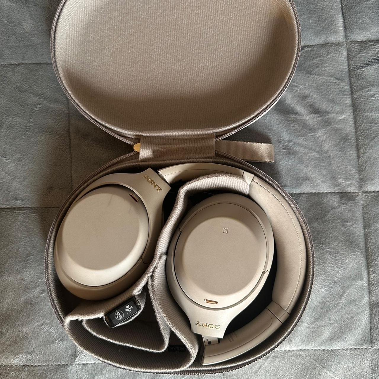 Sony Silver Laptop-cases-bag | Depop