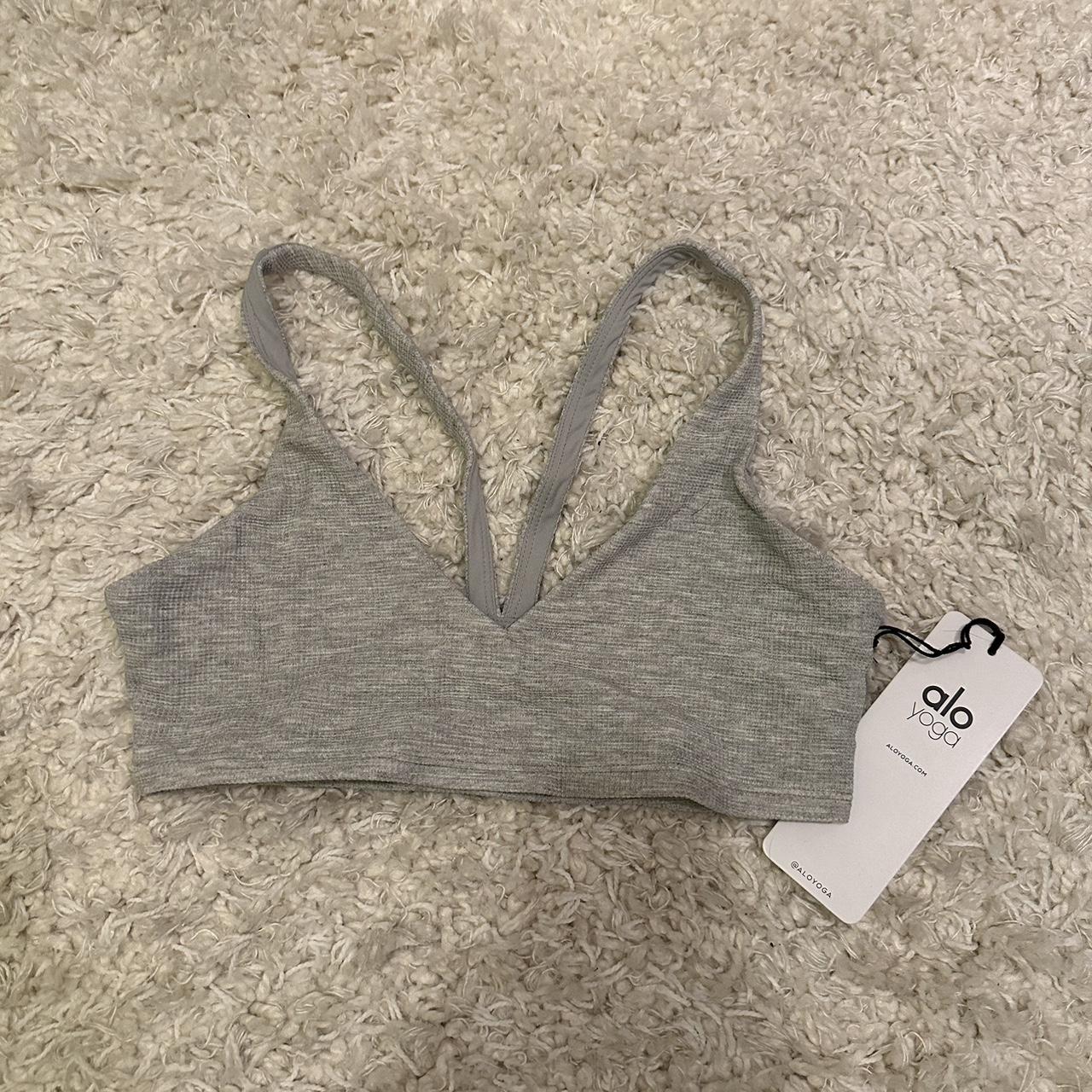 Alo Yoga Women's Grey Bra | Depop