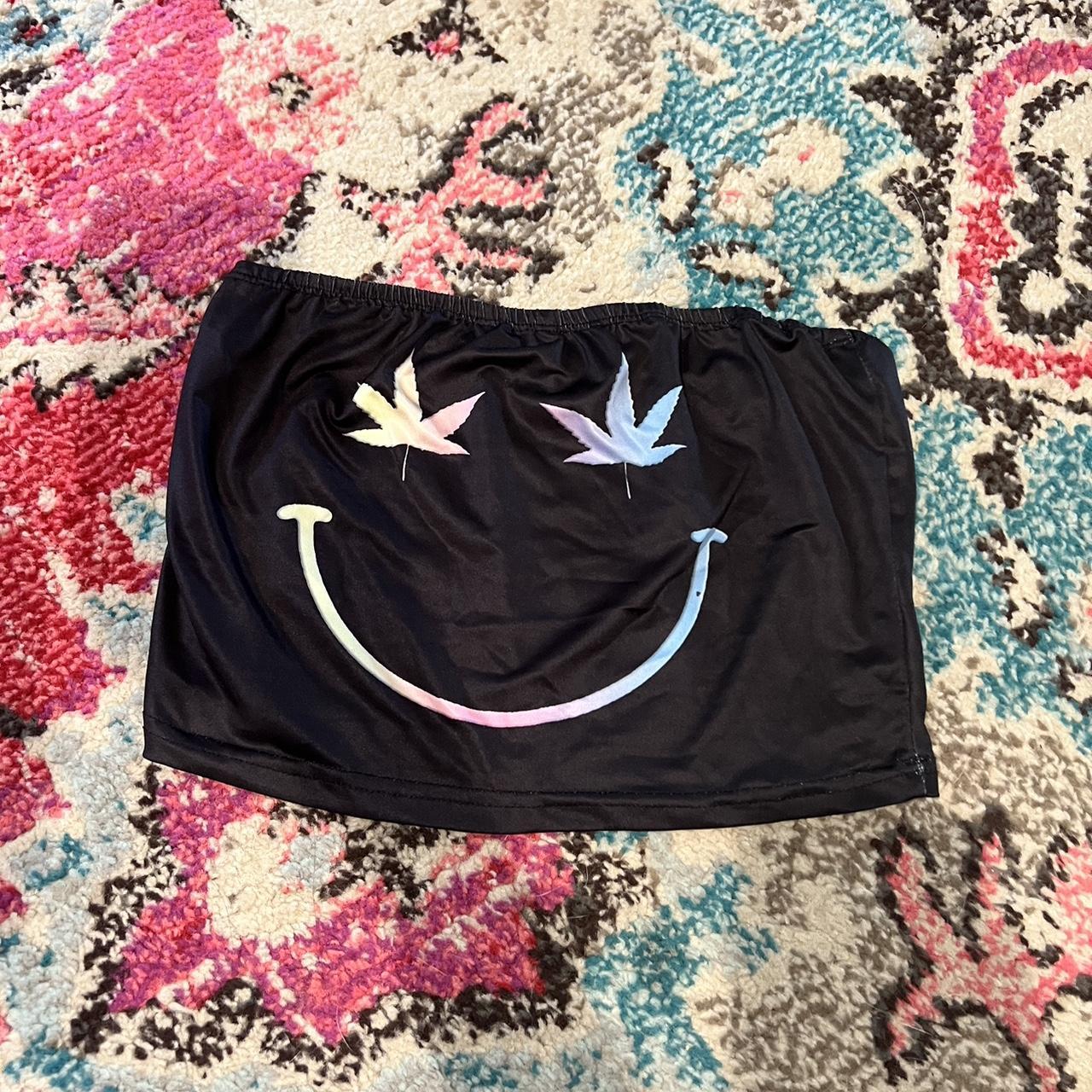 Black smiley face crop top - Depop