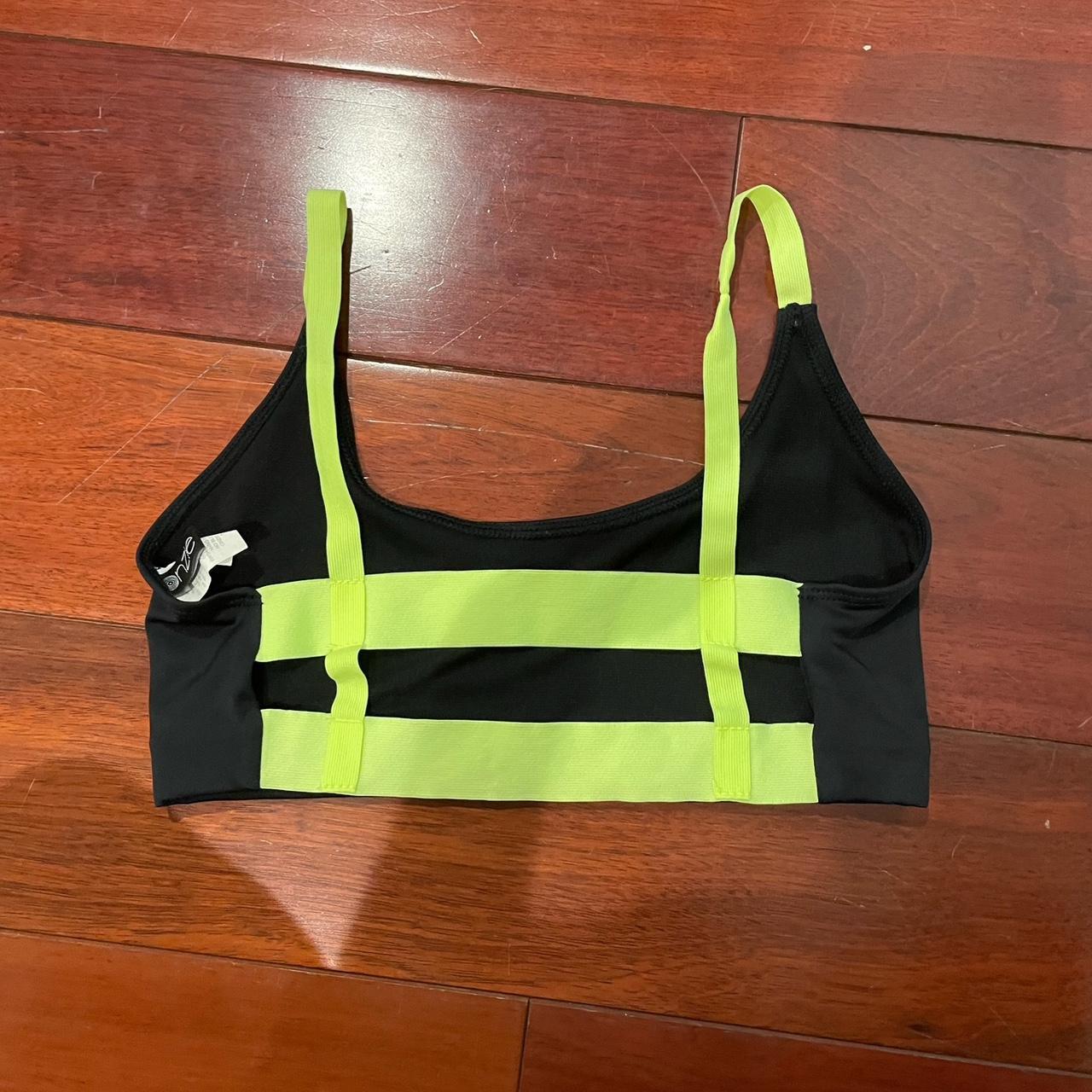 Onzie sports bra , size M/L - Depop