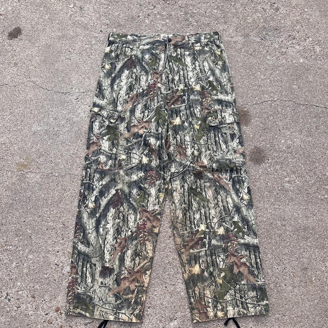 36Wx32L vintage mothwing camo pants great... - Depop
