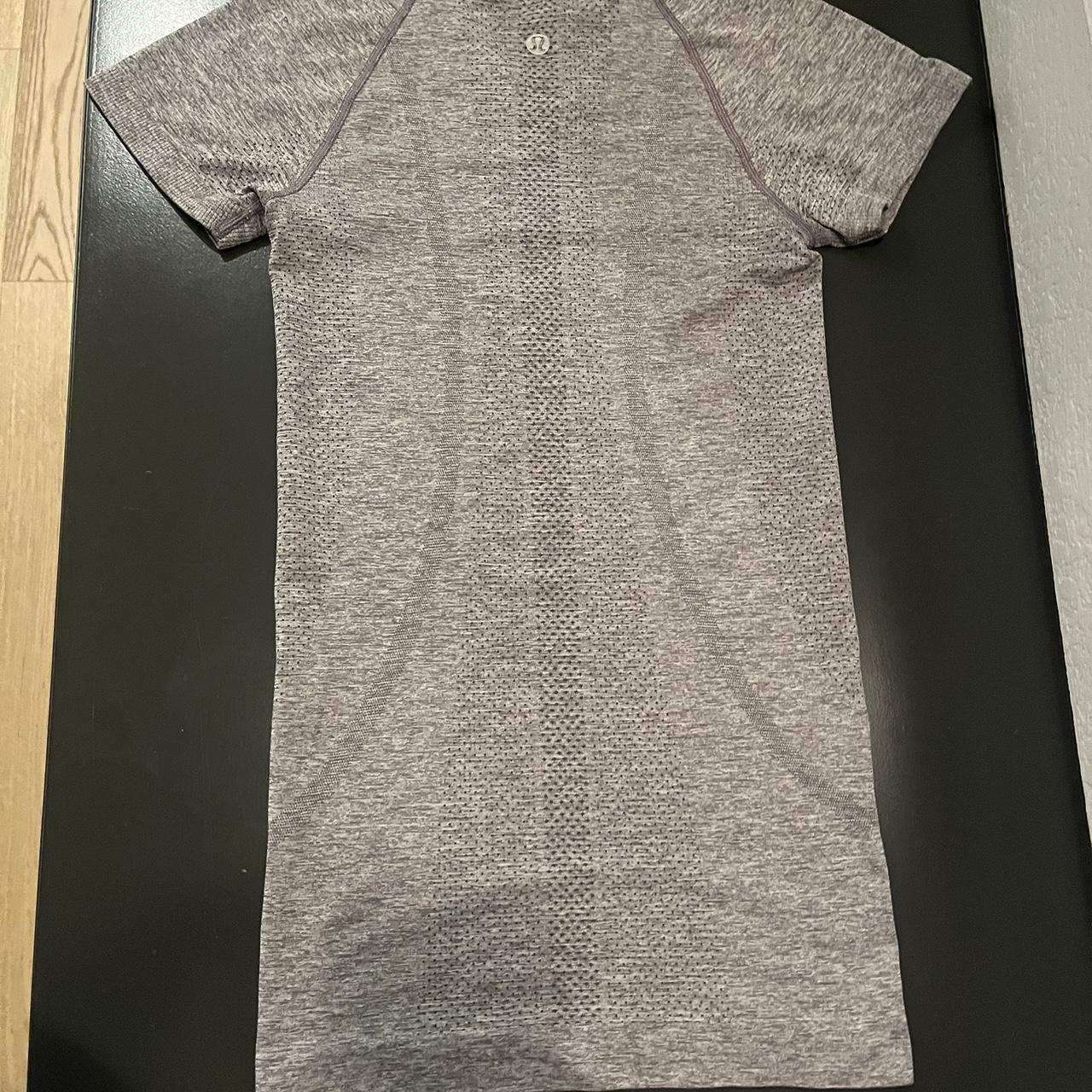WITH TAGS Lululemon Grey Swiftly Tech Shirt Size:... - Depop