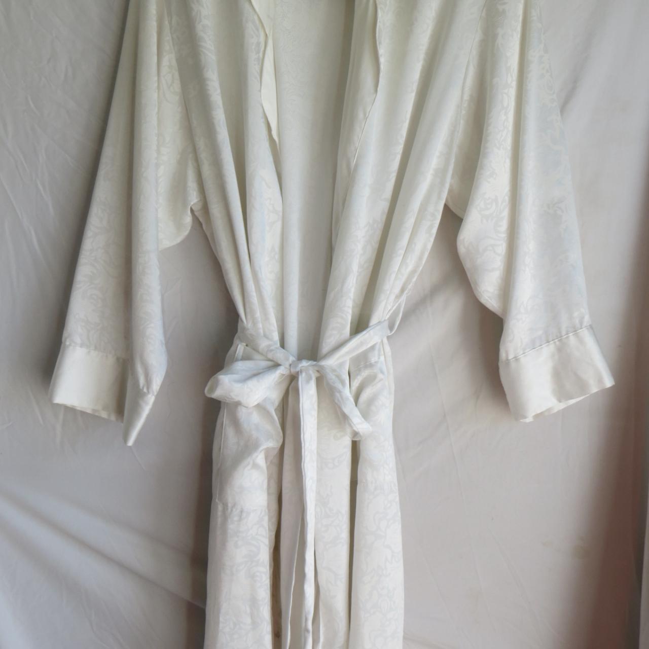 Victoria's Secret Satin Robe White Floral Design... - Depop