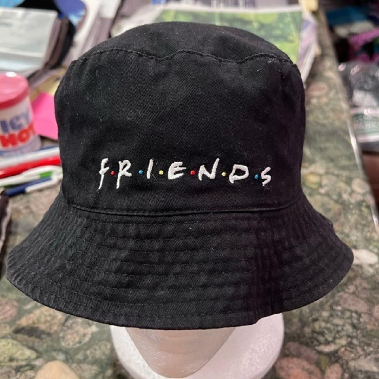 Like new Friends reversible bucket hat - Depop