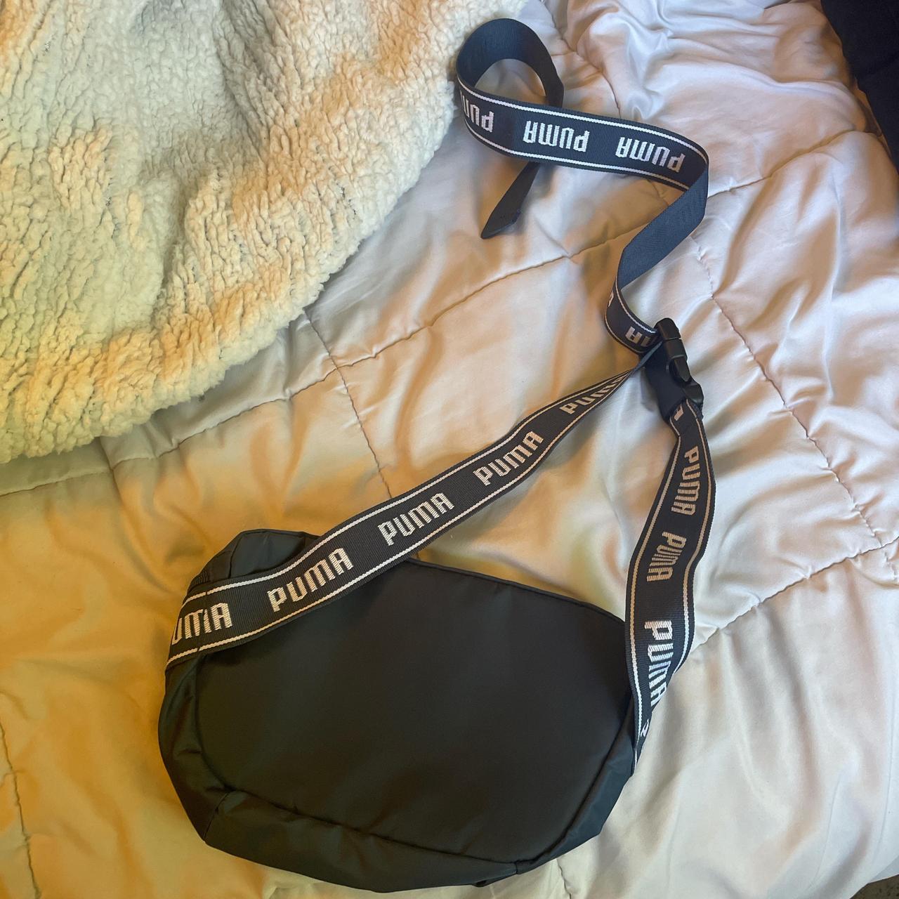PUMA Fanny pack - Depop