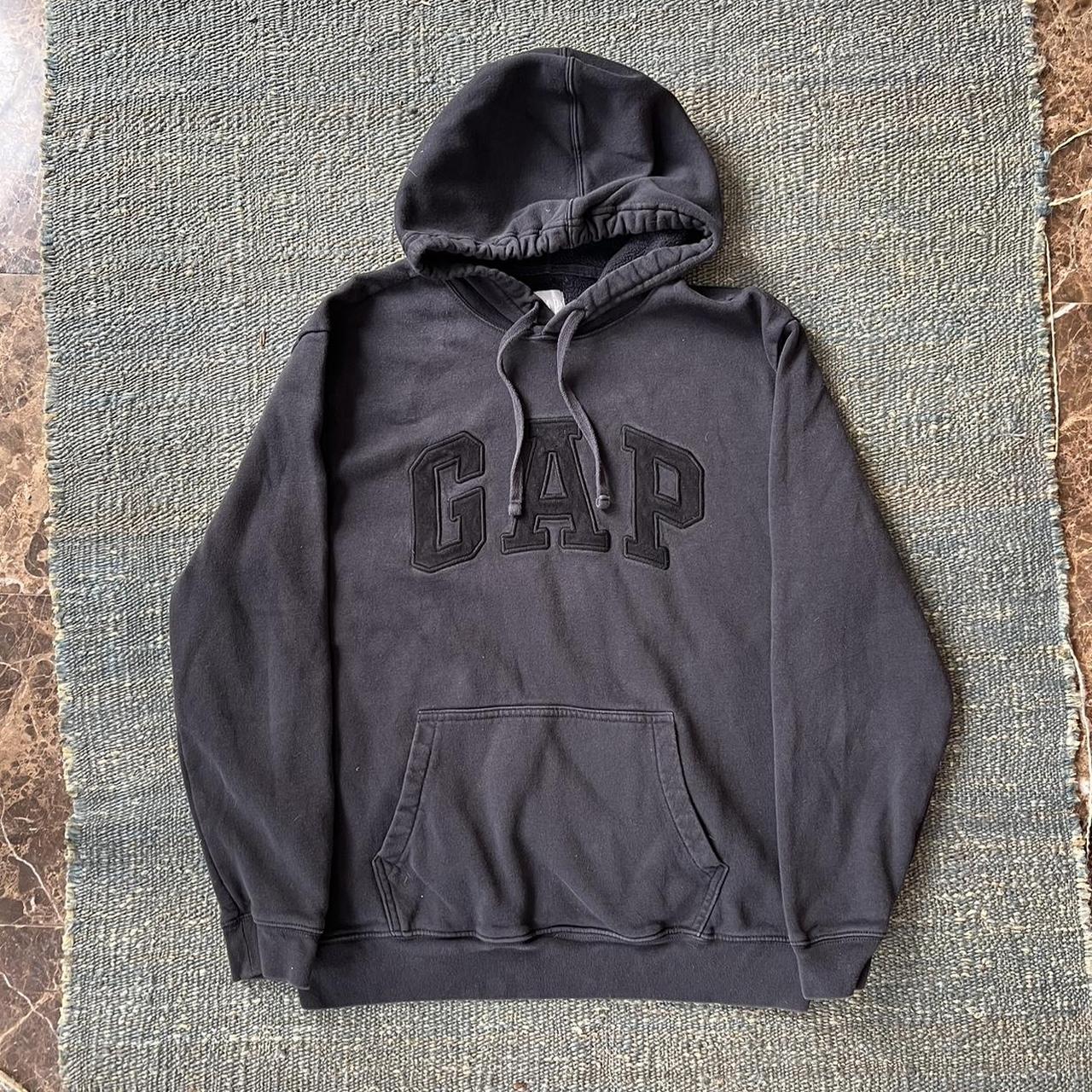 Large men’s black gap hoodie, only worn a couple times - Depop