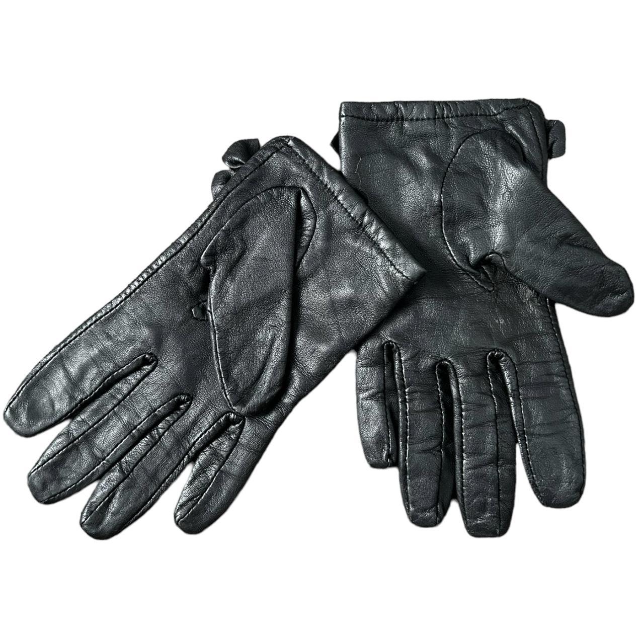 coo co choo • black • gloves bow... - Depop