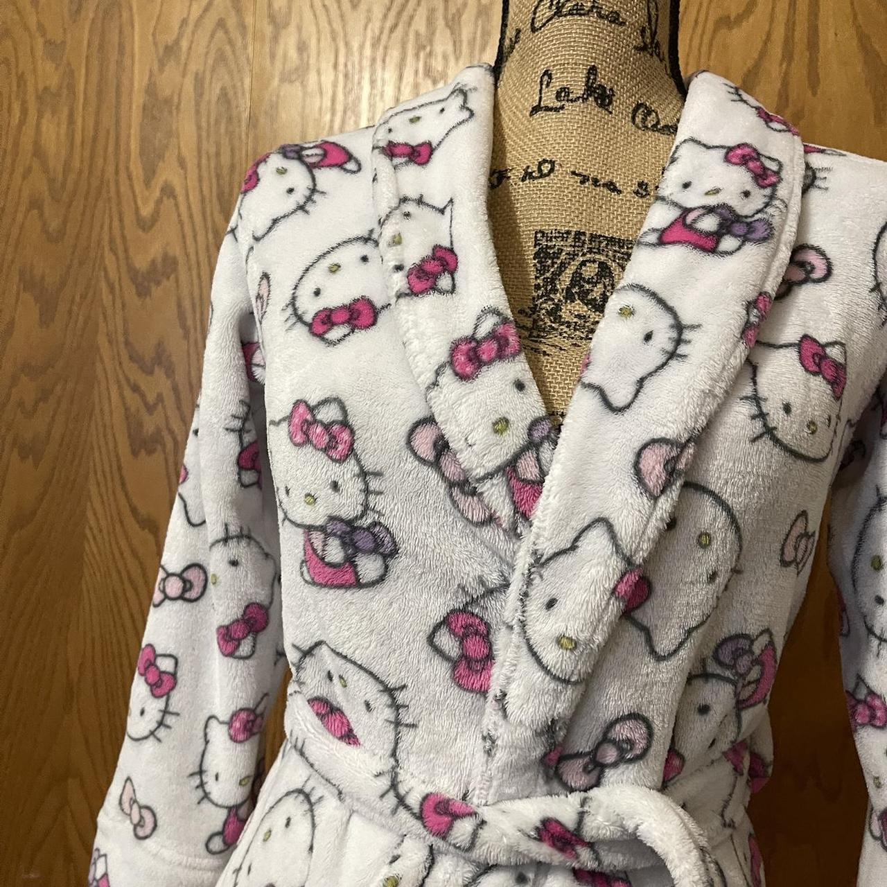 hello kitty robe very soft ! size S/M some minor... - Depop