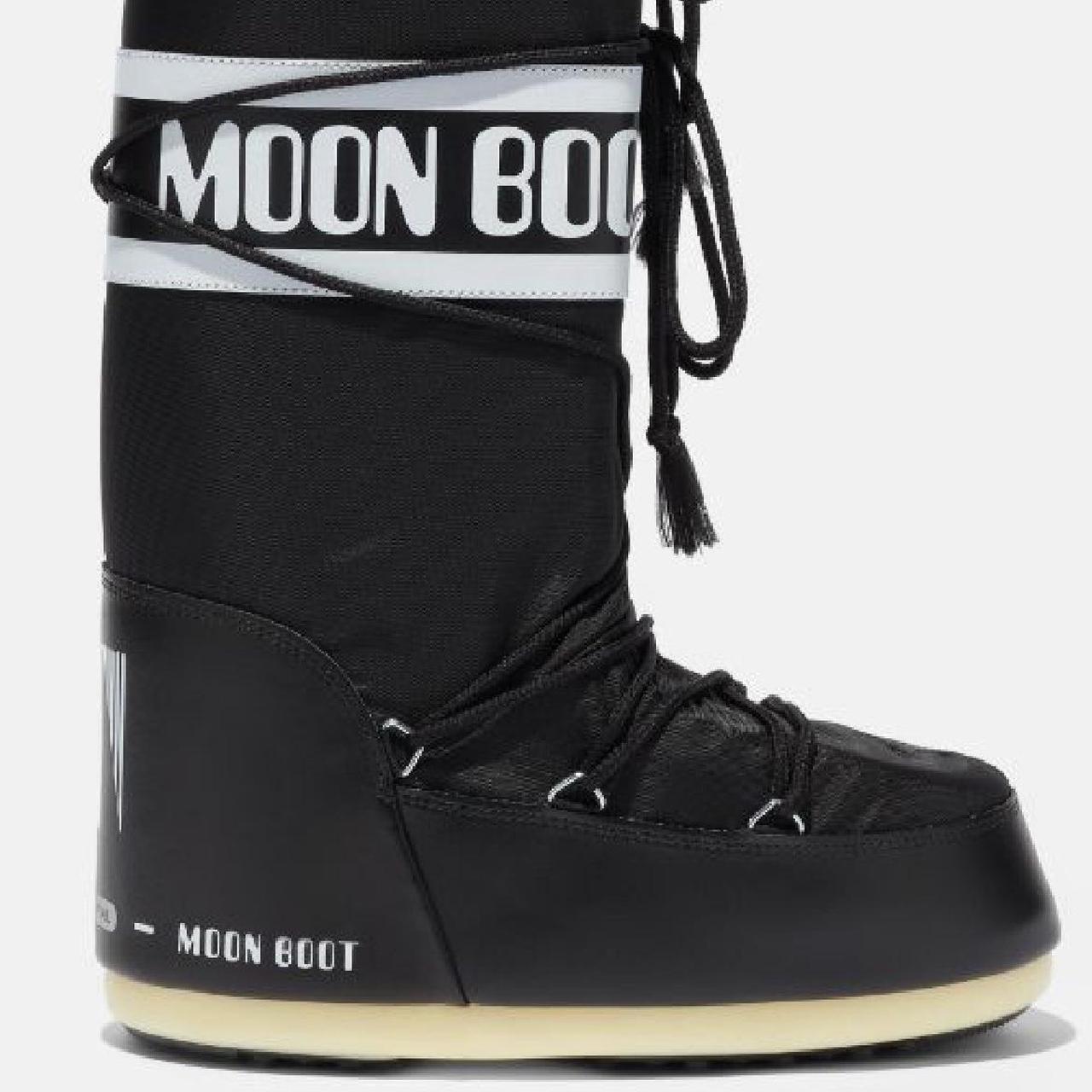 Black MoonBoots UK 34-37 US 4.5-7.5 moon boots - Depop
