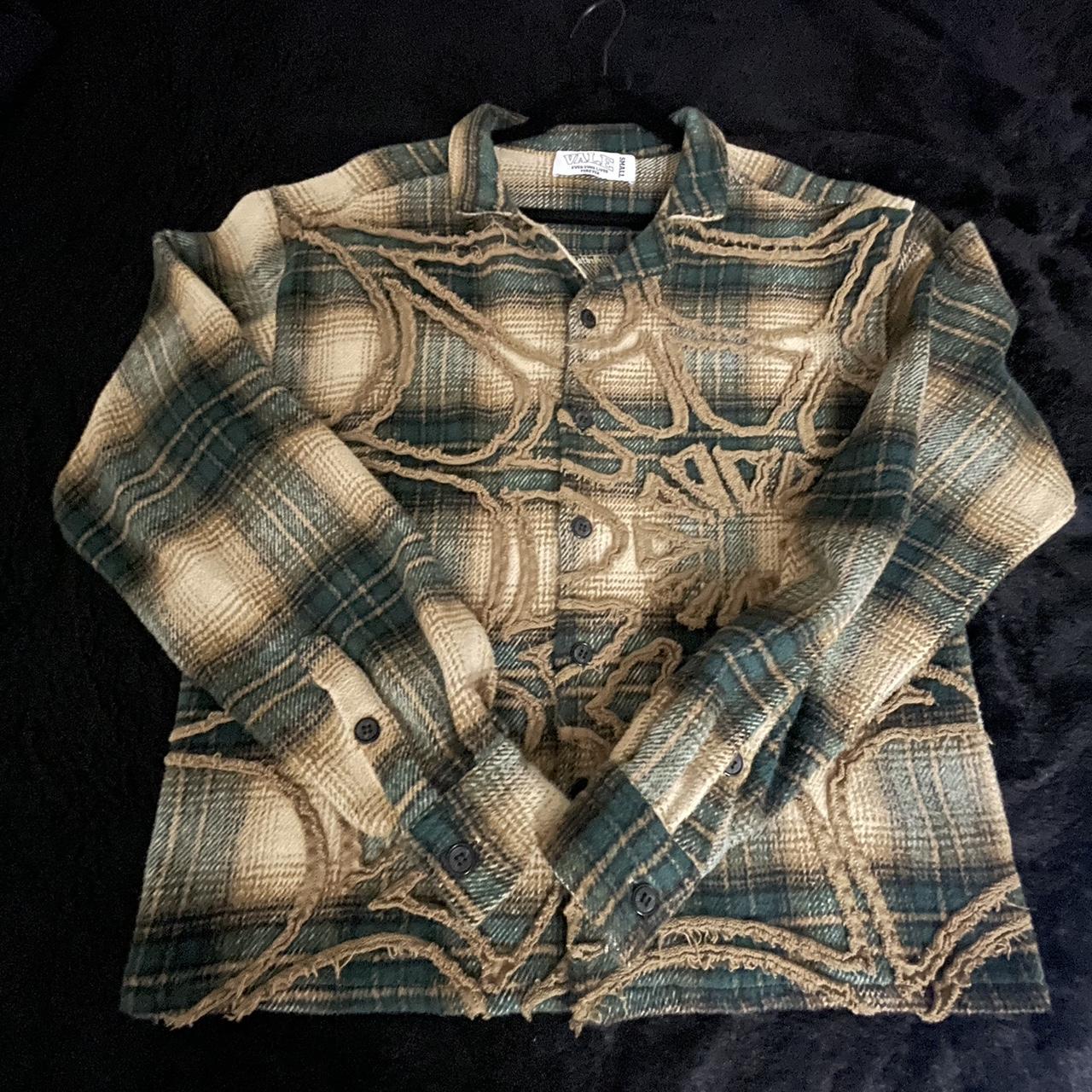 VALE forest green flannel - Depop
