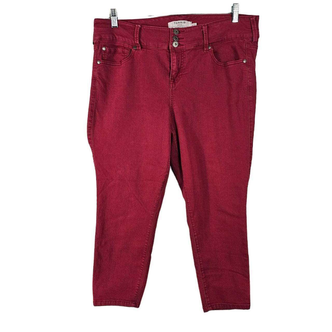 18W Torrid Red Mid Rise Plus Size Capri... - Depop