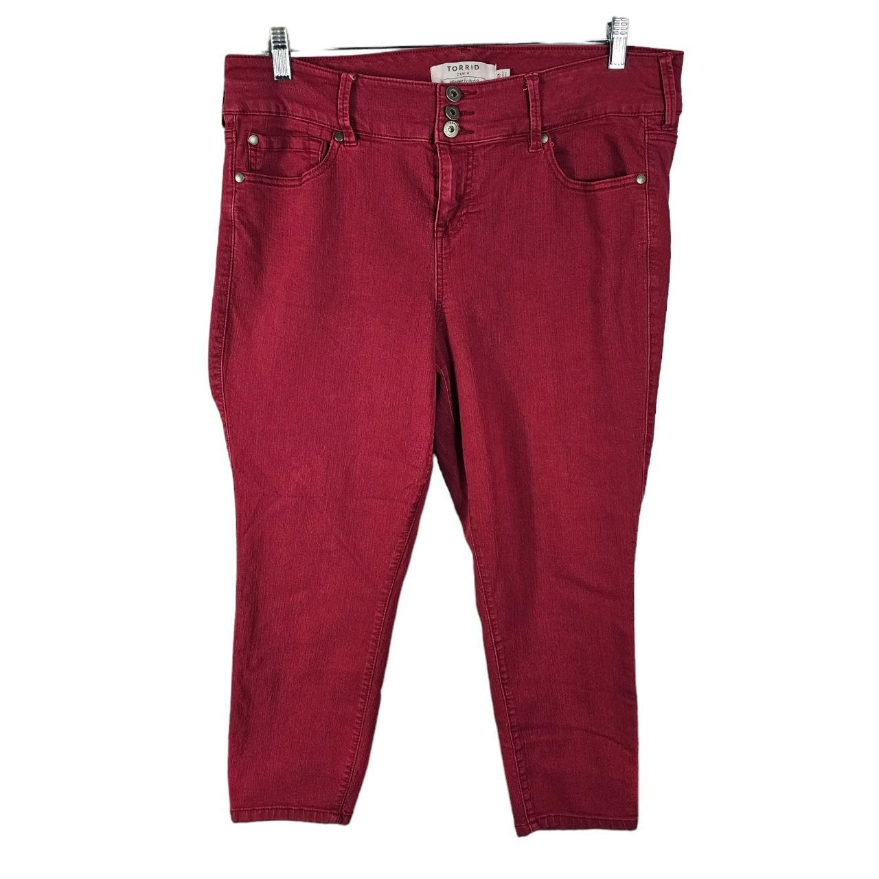 18W Torrid Red Mid Rise Plus Size Capri... - Depop