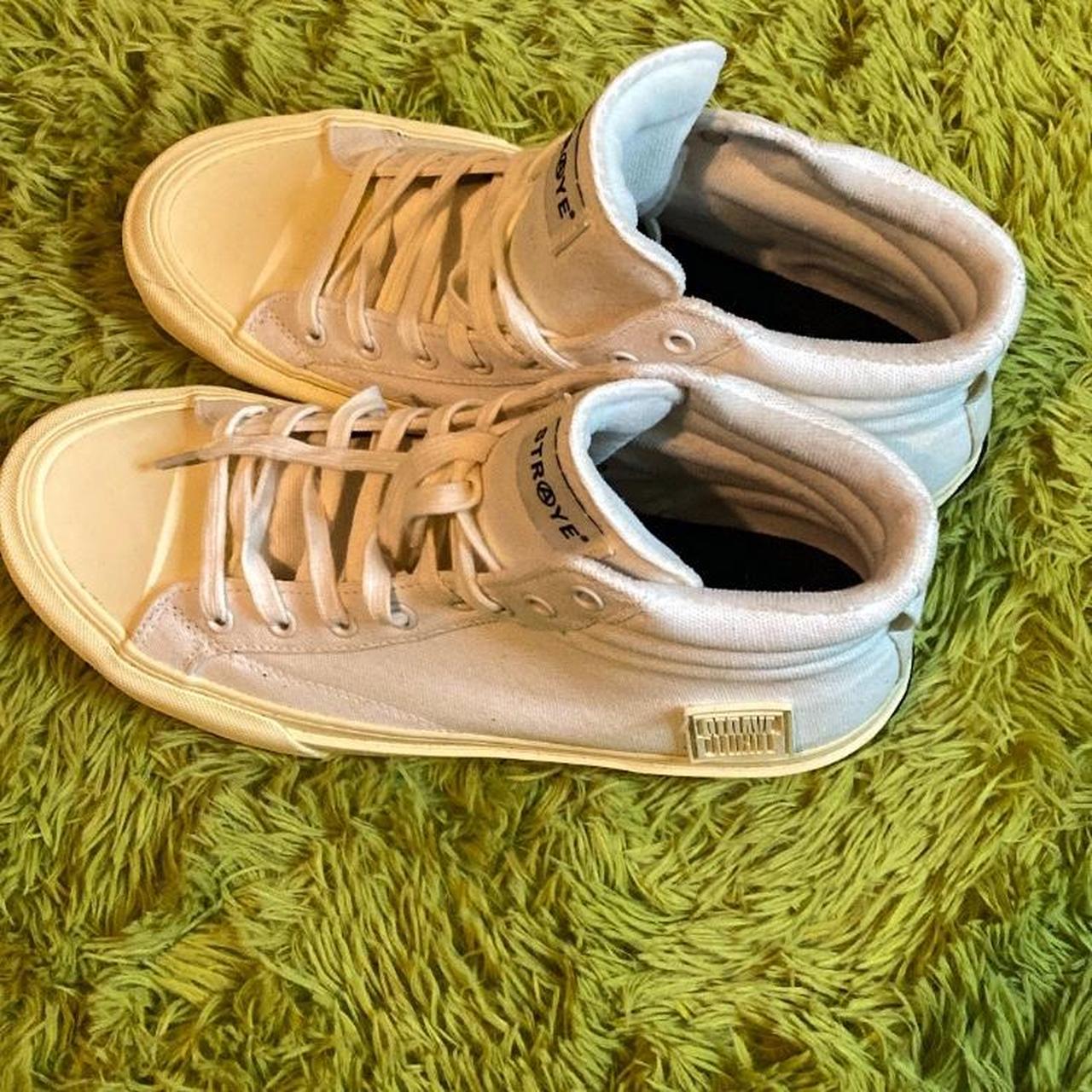 Cream Vanilla Hightop Strayes Box included 📦 Great... - Depop